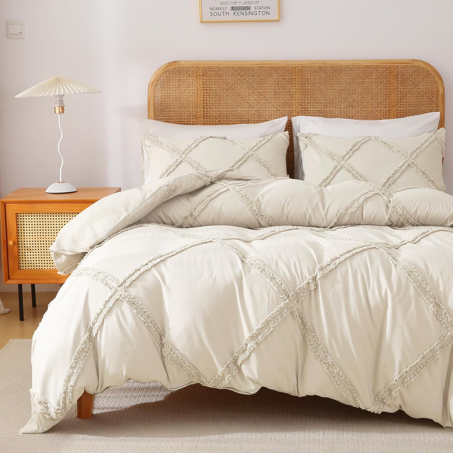 Amazon.com: MILDLY Boho Duvet Cover Beige - Tufted Comforter Cover Set ...