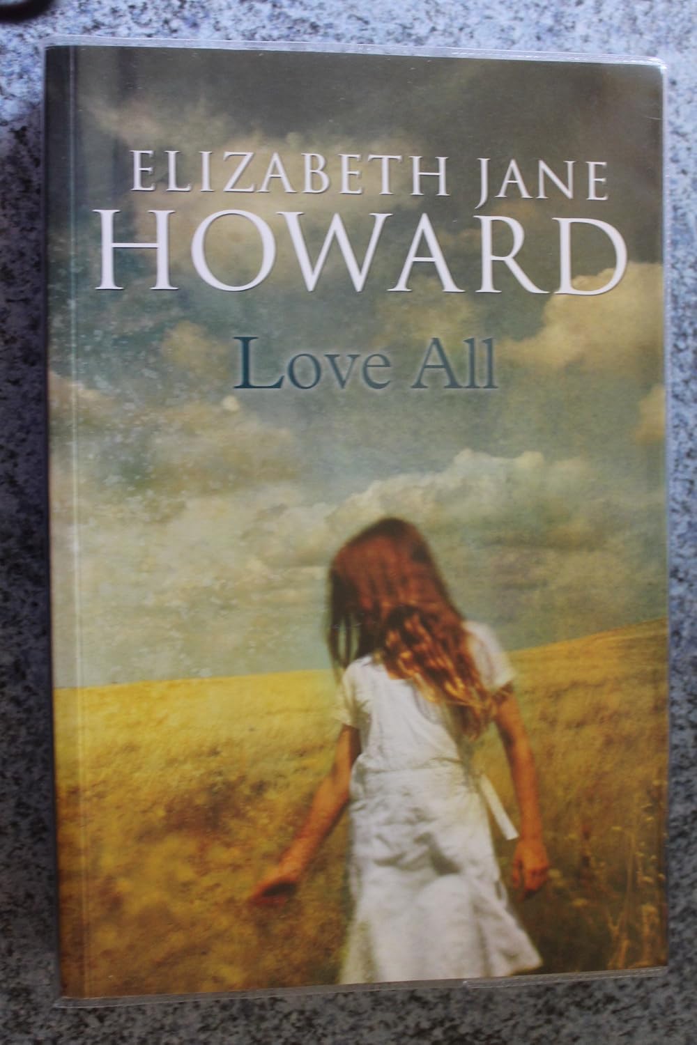 Amazon.com: Love All: 9780330427128: Elizabeth Howard: Books