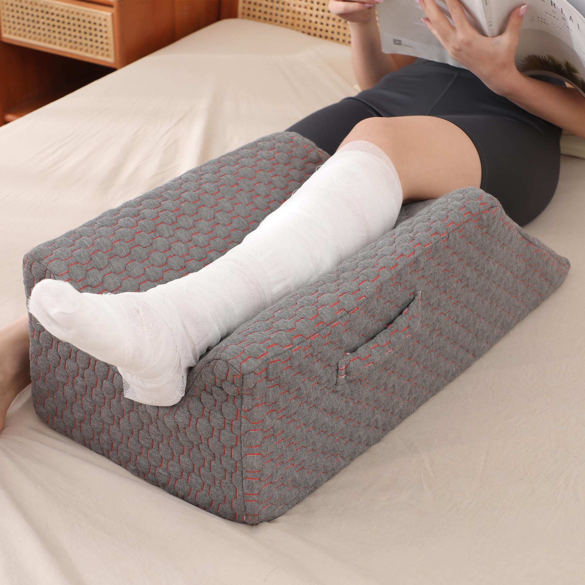 Amazon.com: Leg Elevation Wedge Pillow Knee Leg Rest Pillow for ...