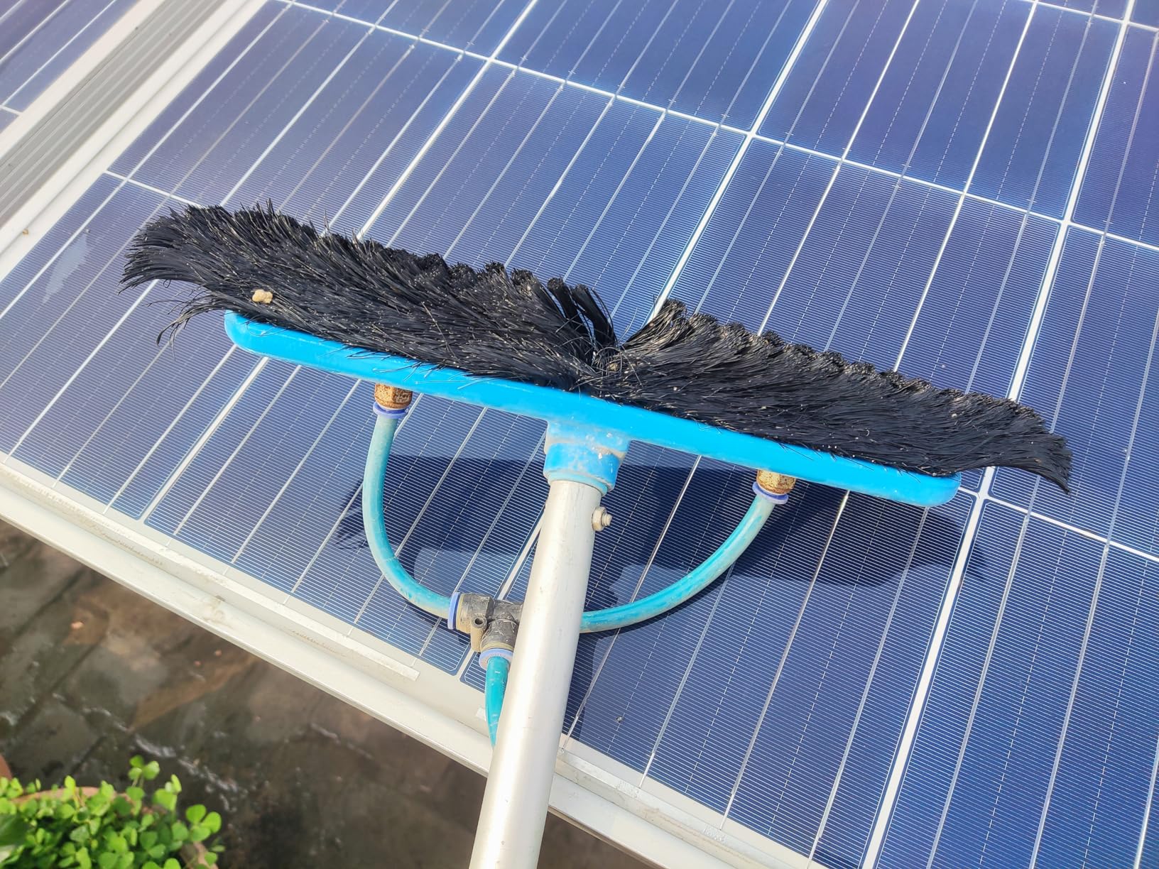Solar Panel Cleaning Kit with 6 metre telescopic waterfed pole (New ...