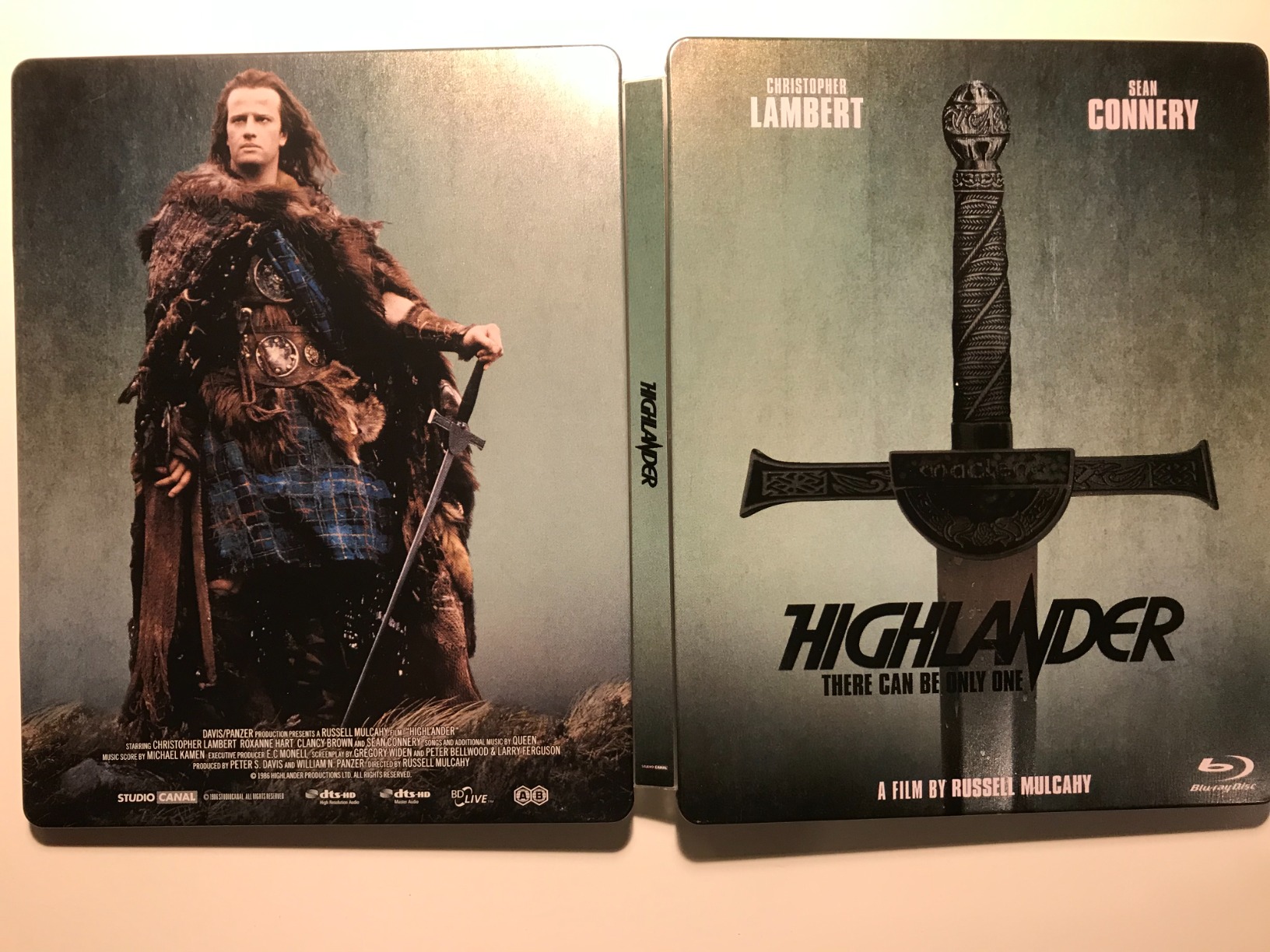 Highlander [VHS] : Lambert, Christopher, Connery, Sean, Hart, Roxanne ...