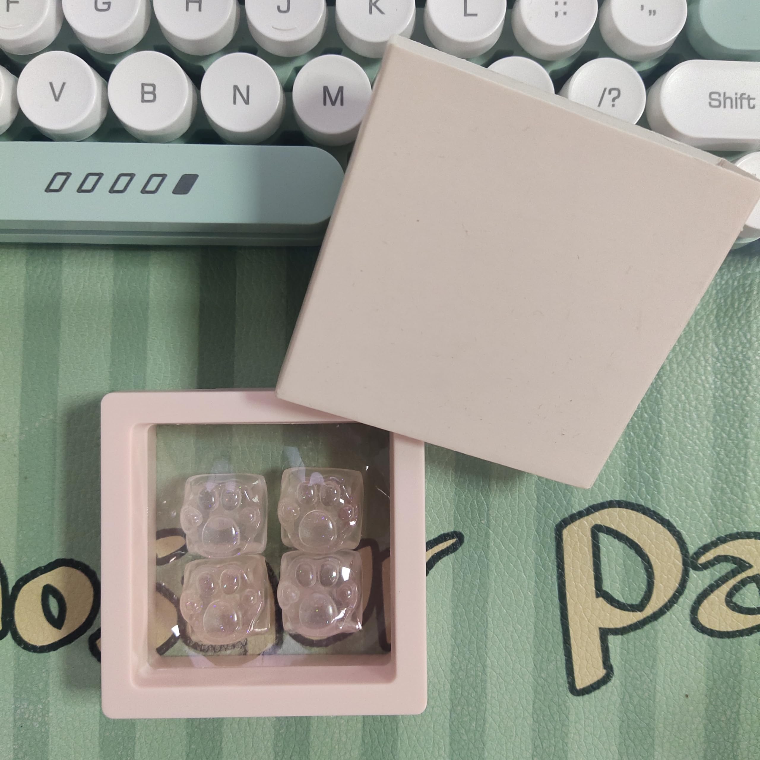 Amazon.com: Laetass 4 Keys Pink Cat Keycaps for Suitable for Cross-axis ...