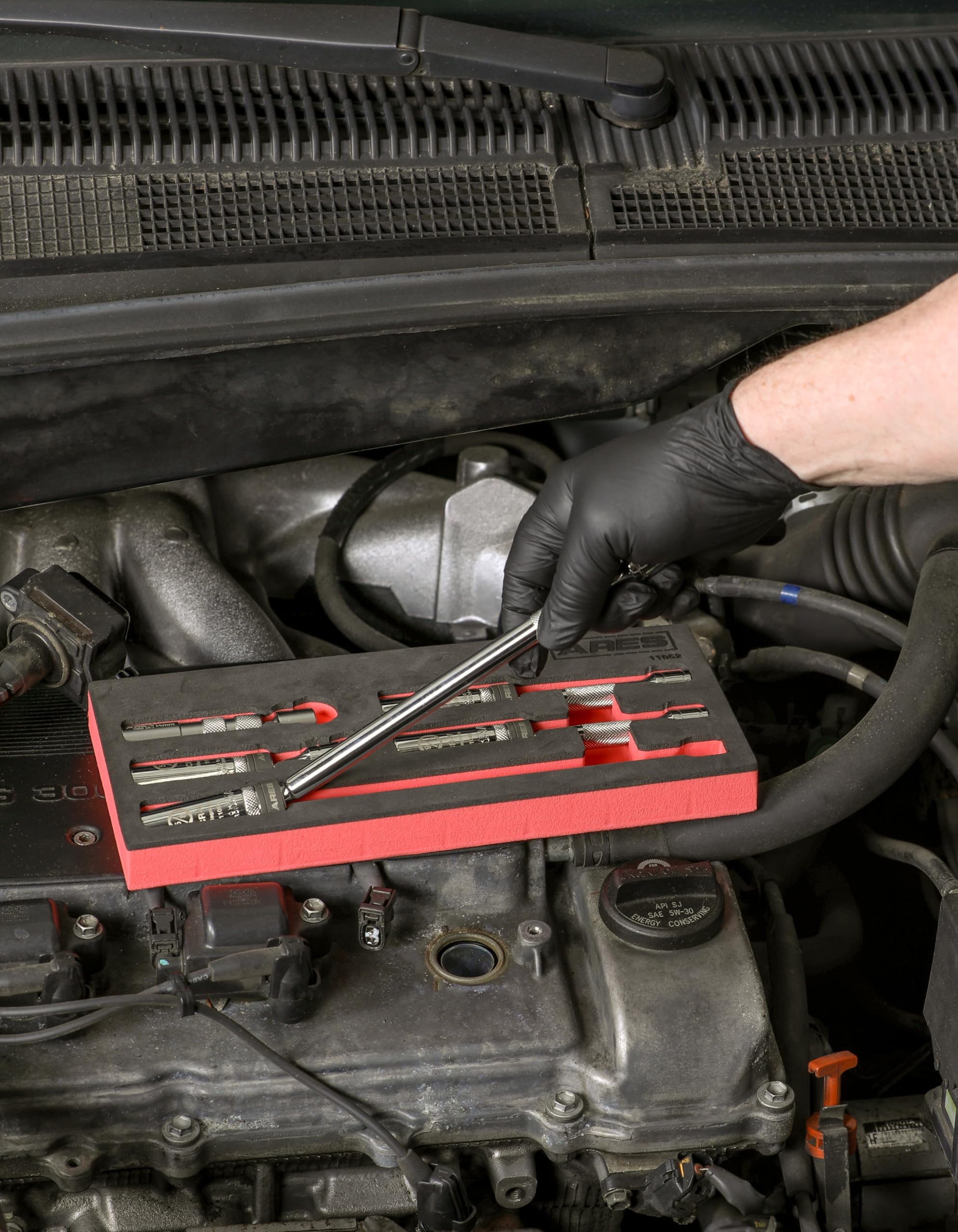 Snapklik.com : ARES 11052-5-Piece Magnetic Swivel Spark Plug Socket Set - 14mm Thin Wall Socket ...