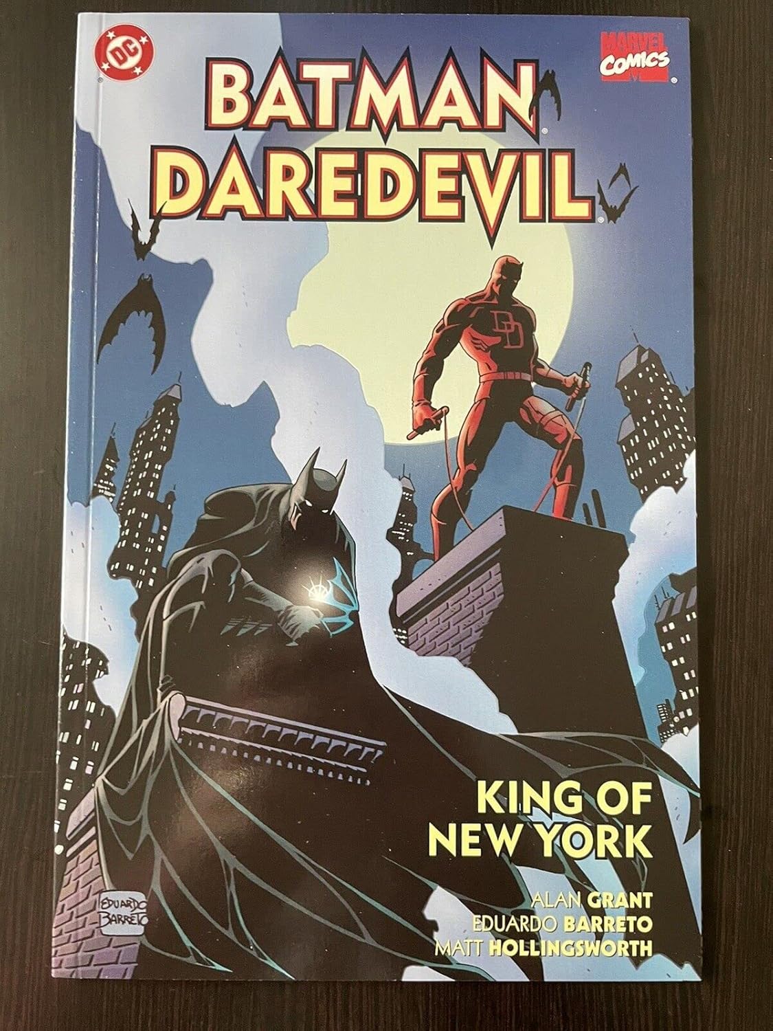 Amazon.com: Batman/Daredevil (2000) King of New York: Alan Grant: Libros