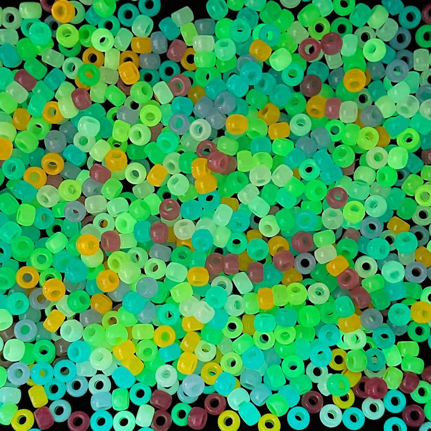 Amazon.com: Glow in the Dark Pony Beads - Sukh 1000+ Glow in the Beads ...