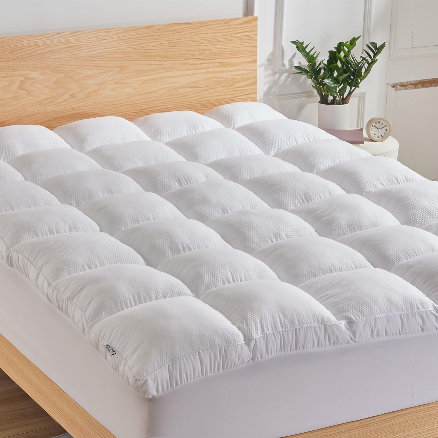 Amazon.com: Bedding Quilted Fitted Mattress Pad, Mattress Cover ...