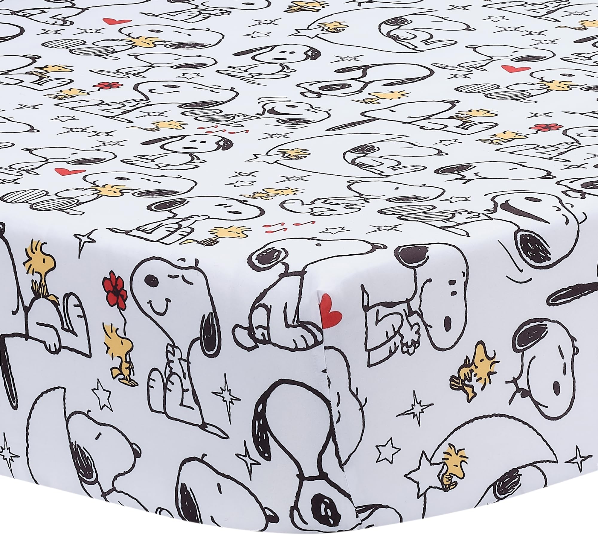 Amazon.com: Bedtime Originals Snoopy Love Infant Baby/Toddler Fitted ...