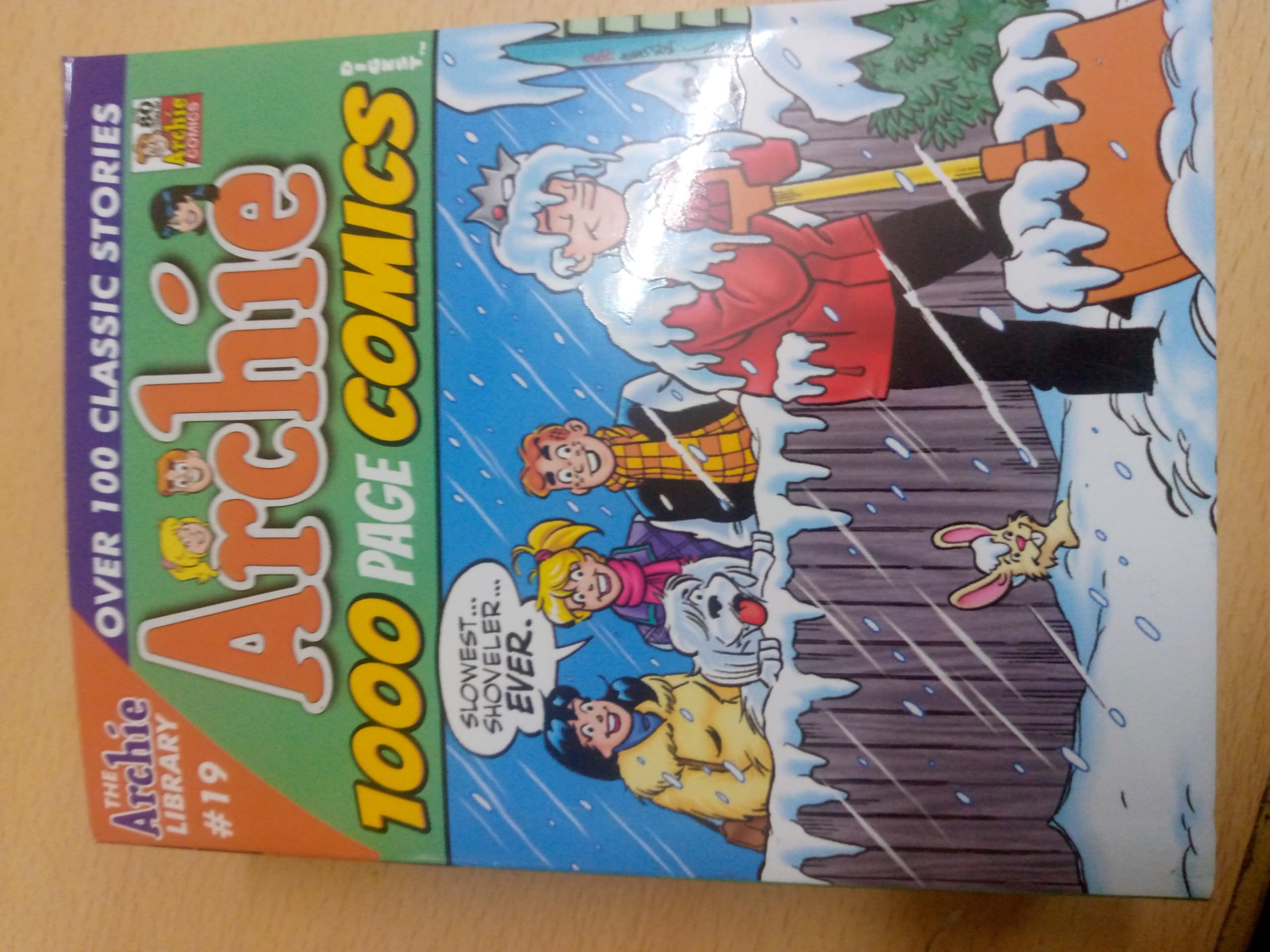 ARCHIE 1000 PAGE COMICS DIGEST NO 19 : NA: Amazon.in: Books
