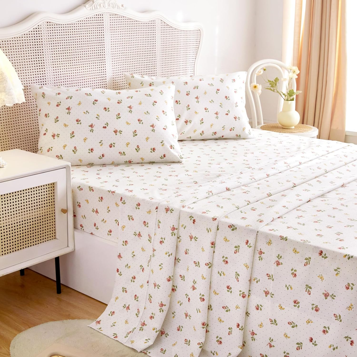 Amazon.com: Wake In Cloud - Floral Bed Sheets, 4-Piece Sheet Set ...