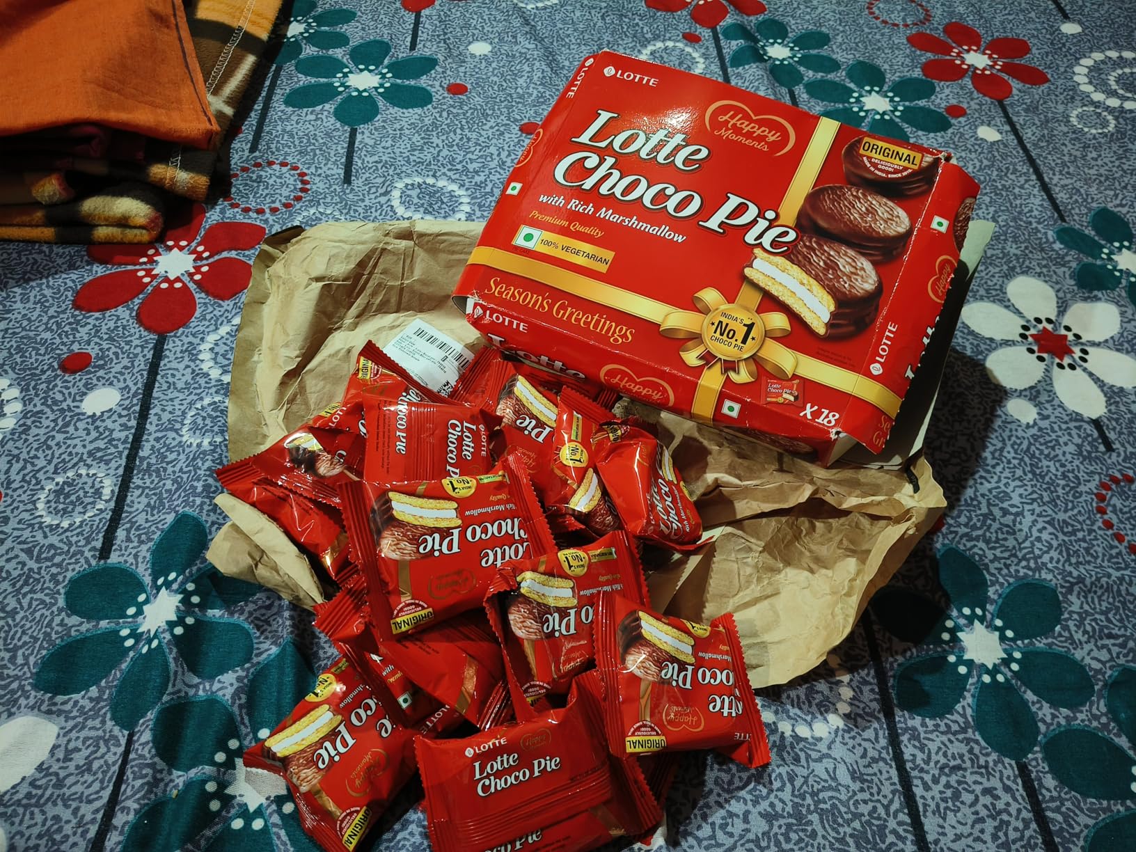 Lotte Choco Pie Soft Biscuits with Premium Chocolate