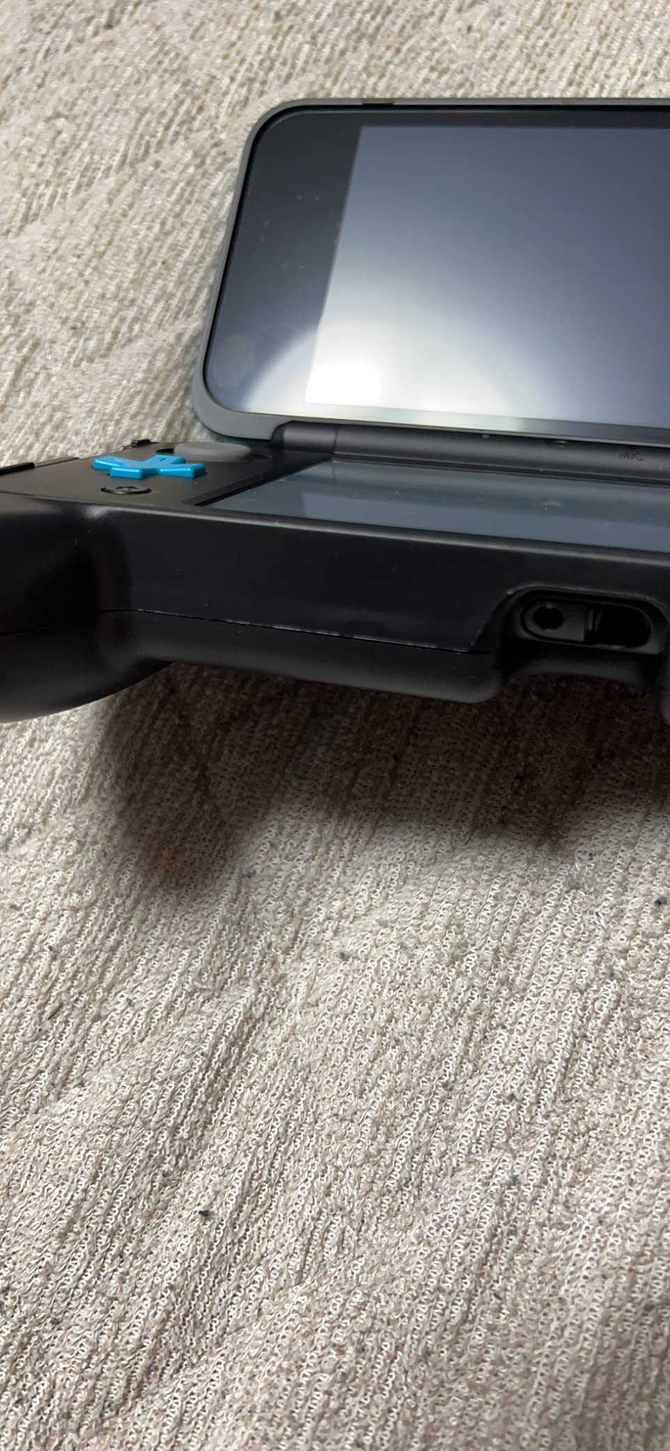Amazon.co.jp: RDFJ New 2DS LL Stand Grip Type Stand Gaming Grip Handle ...