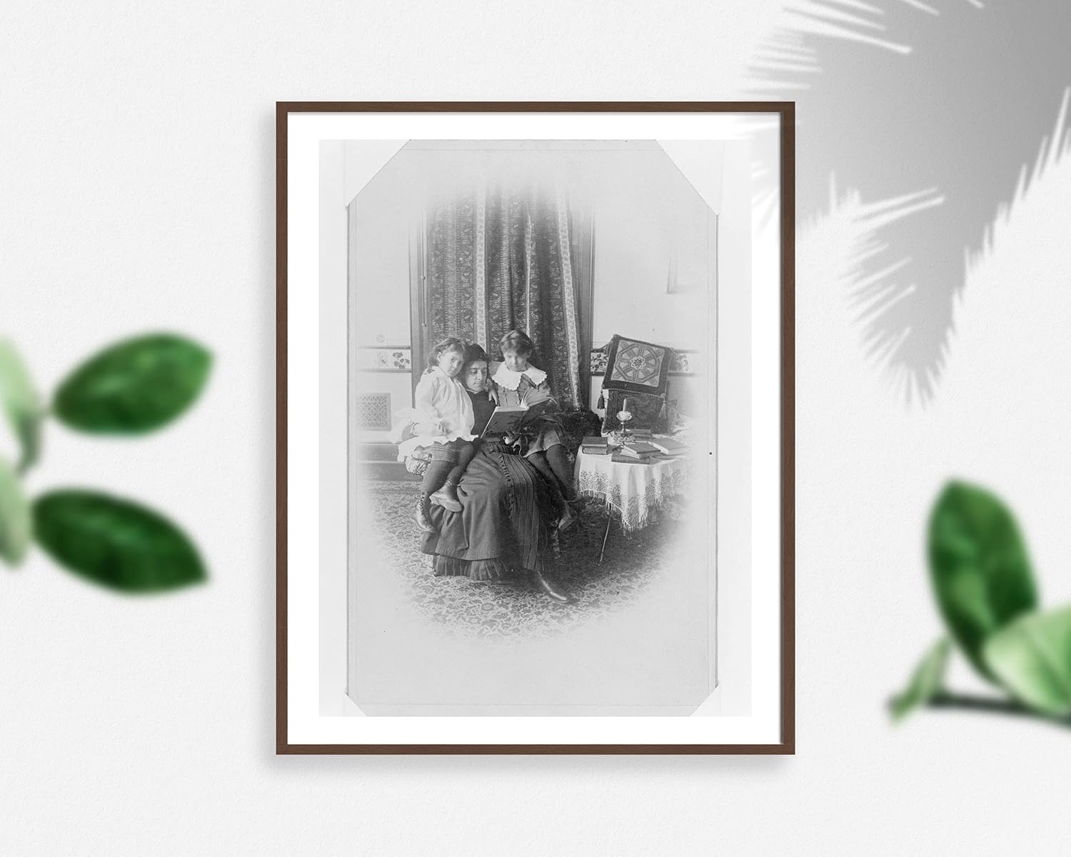 Amazon.com: 1885 photo Marian Hubbard "Daisy" Bell and Elsie May Bell ...