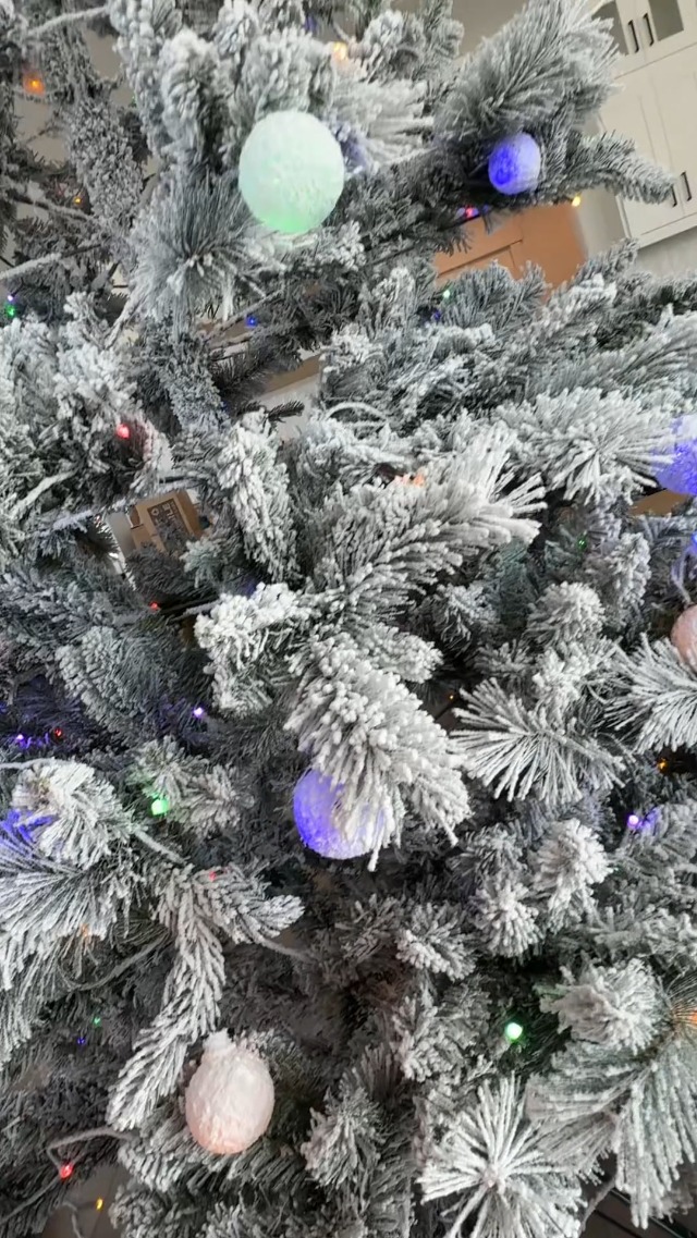 Watch Winter Wonderland Tree& 8ft Pre-Lit Flocked on Amazon Live