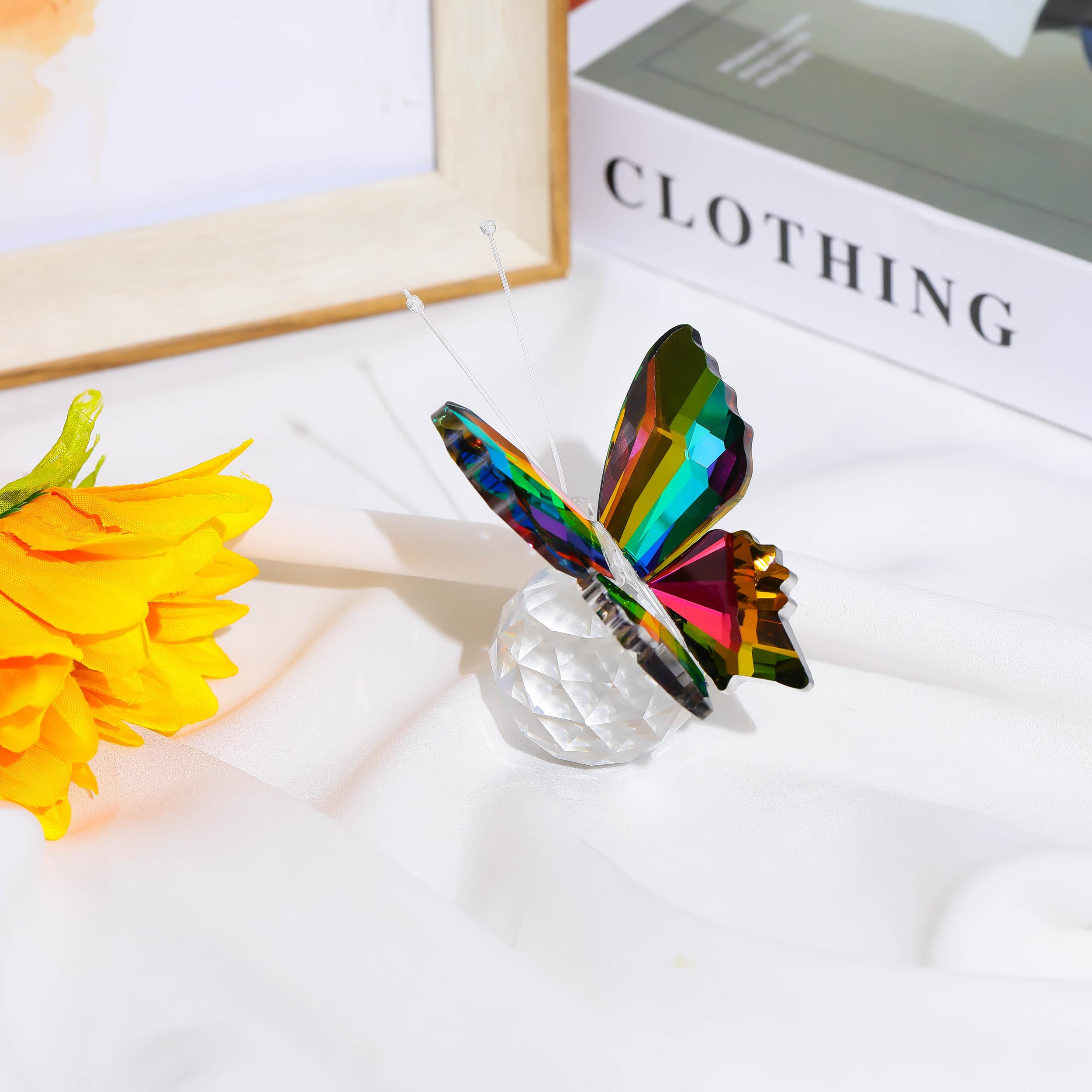 Crystal Butterfly Qianwei Figurine - Green Handmade Glass Paperweight ...