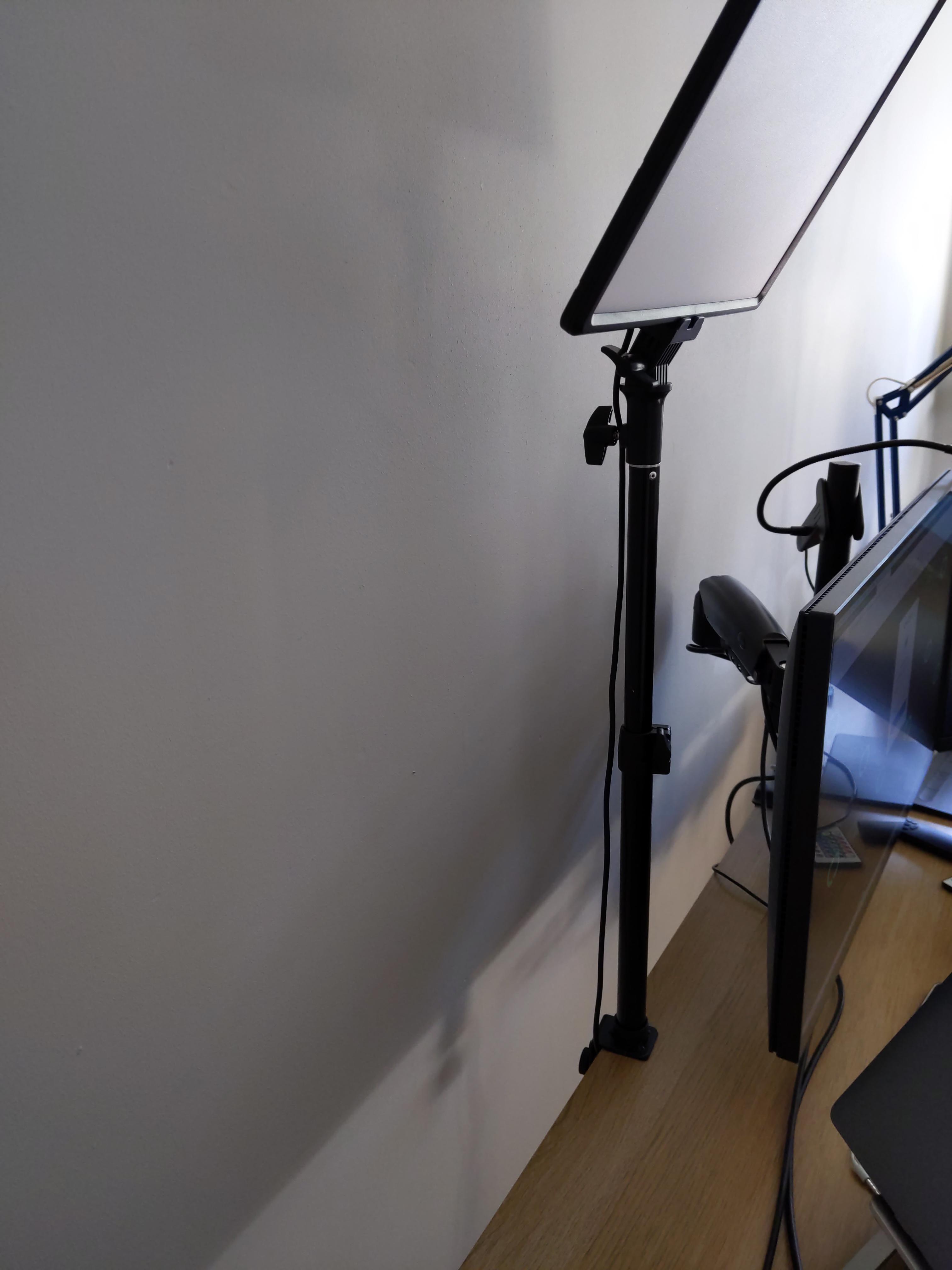 Neewer Tabletop Light Stand Clip Stand with 1/4inch Screw for LED Video ...