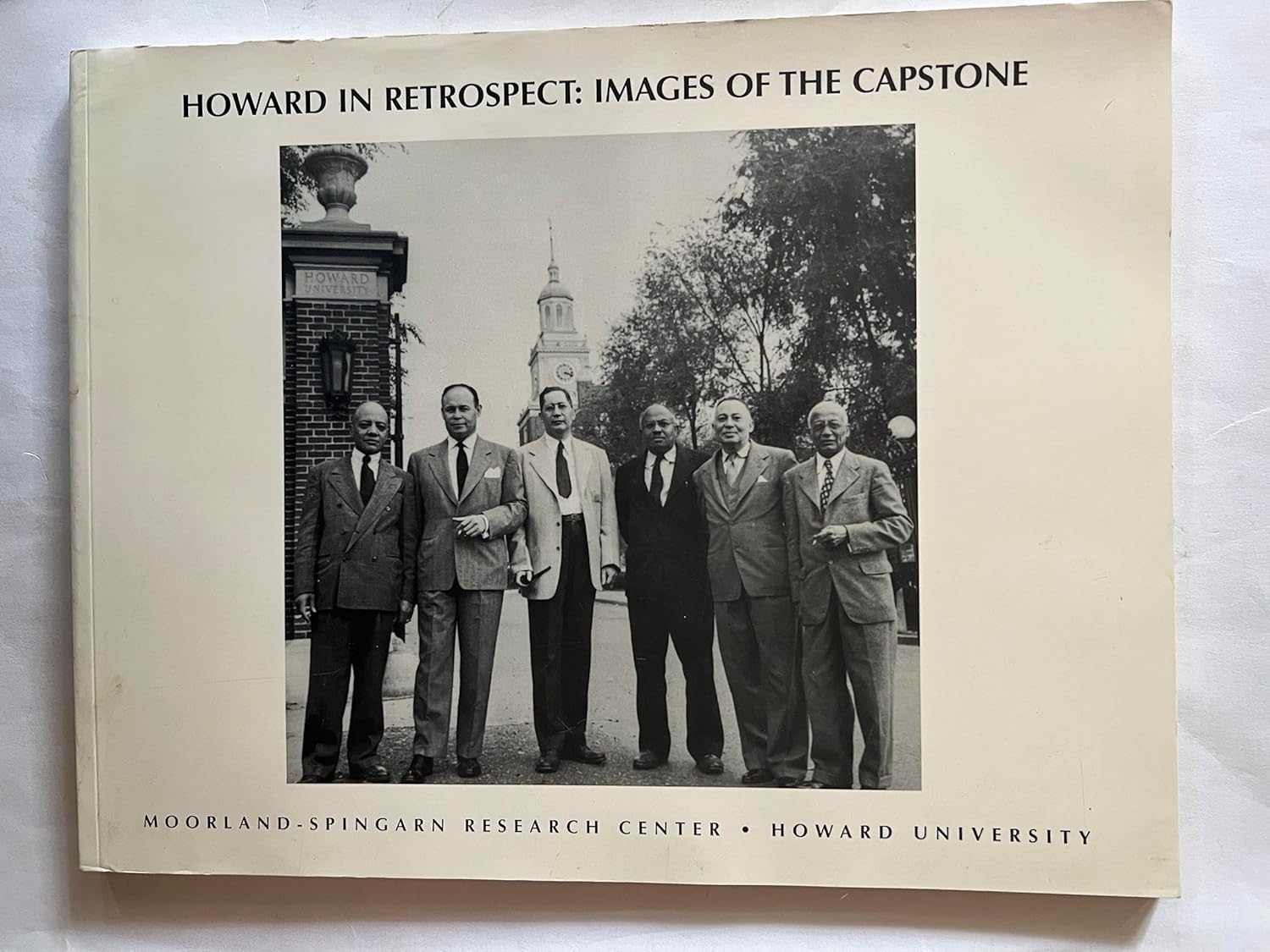 HOWARD IN RETROSPECT: IMAGES OF THE CAPSTONE: Thomas C. Battle: Amazon ...