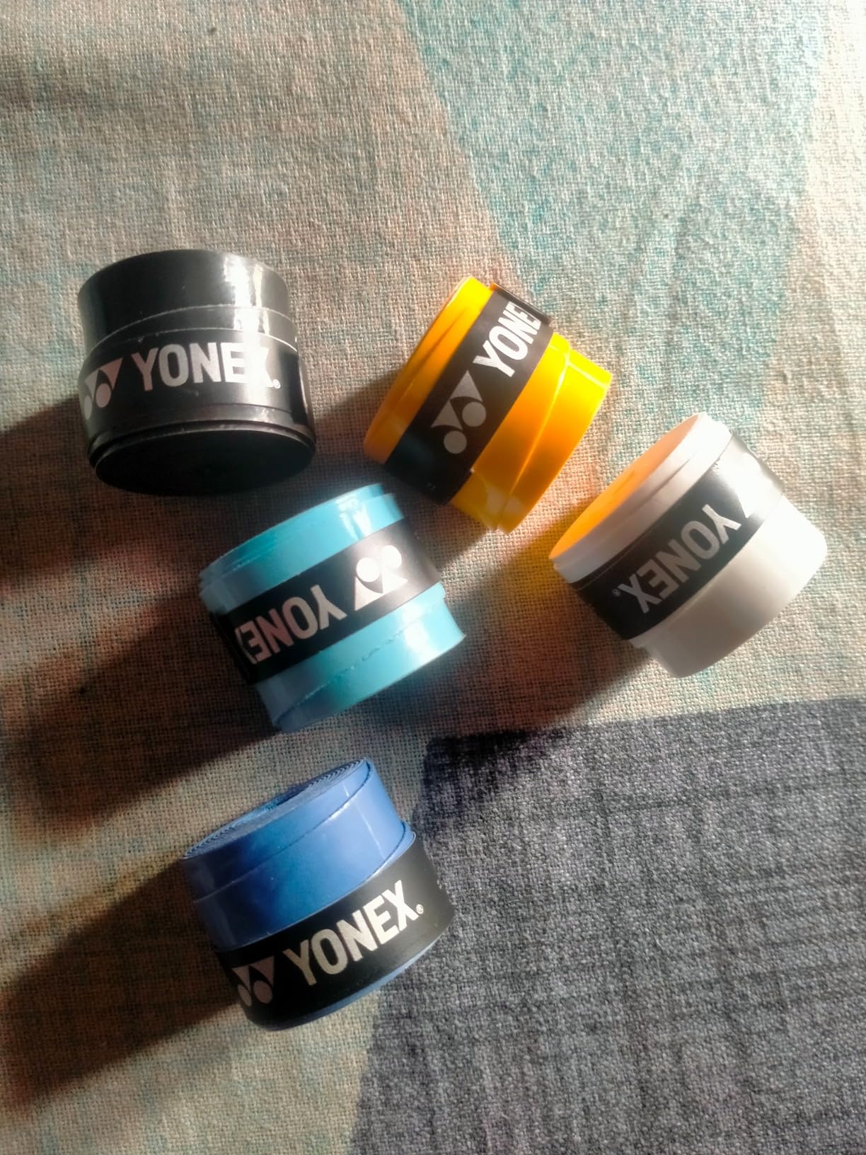 Yonex 501B Badminton Grip (Pack of 5, Multicolor) : Amazon.in: Sports ...