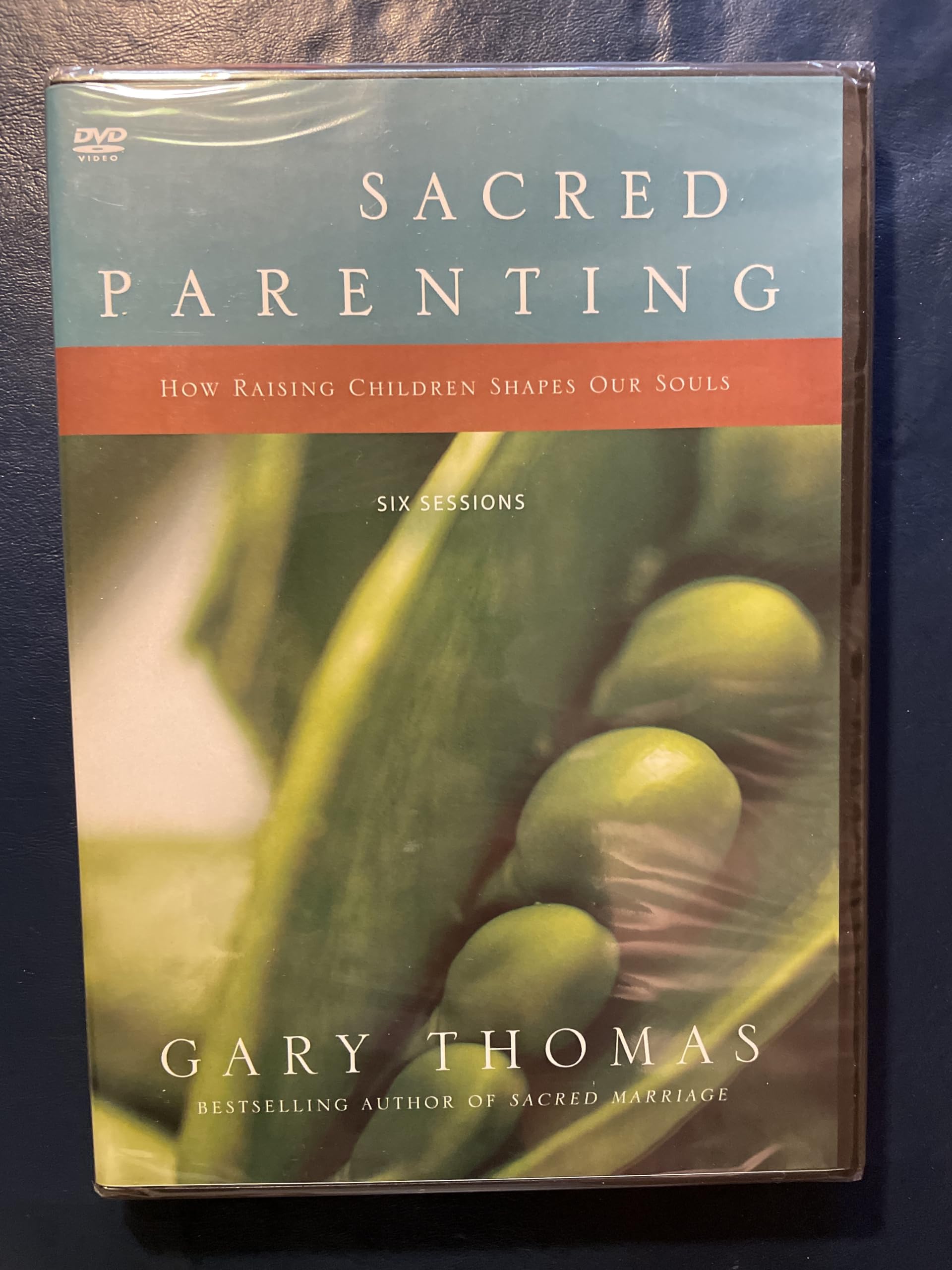 Sacred Parenting Participant's Guide w/DVD (Curriculum Kit): Thomas ...
