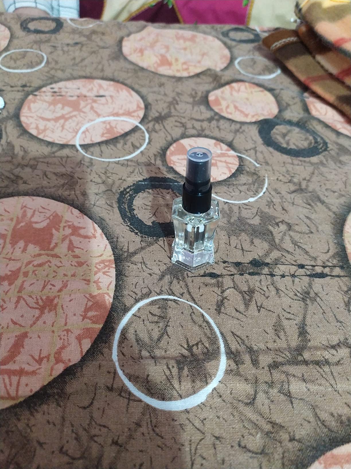 White Oud Attar Perfume - 12ml In Spray Bottle (with 1 Surprise Gift ...