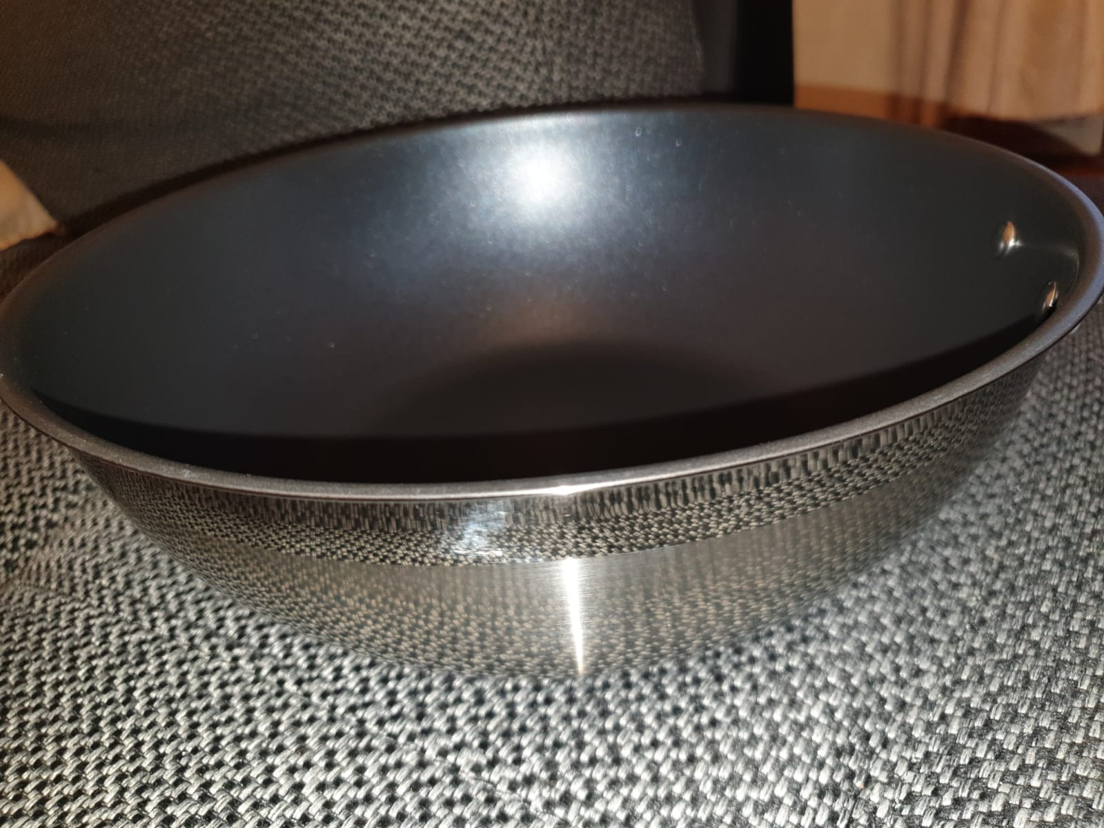 Amazon Basics 11" wok pan, 28cm, Black : Amazon.co.uk: Home & Kitchen