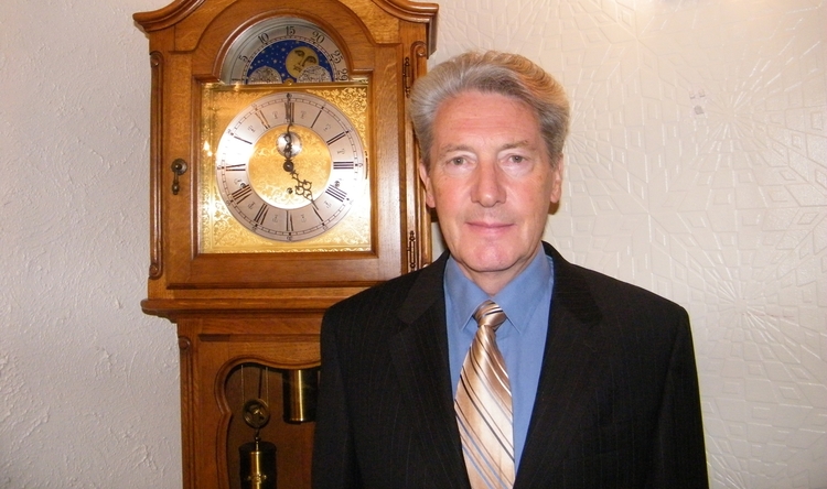 Amazon.com: Raymond Leonard: books, biography, latest update