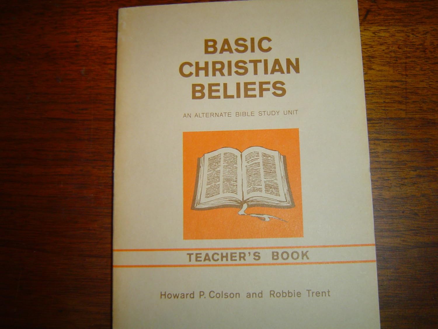 Amazon.co.jp: Basic Christian Beliefs Teacher's Book : 本