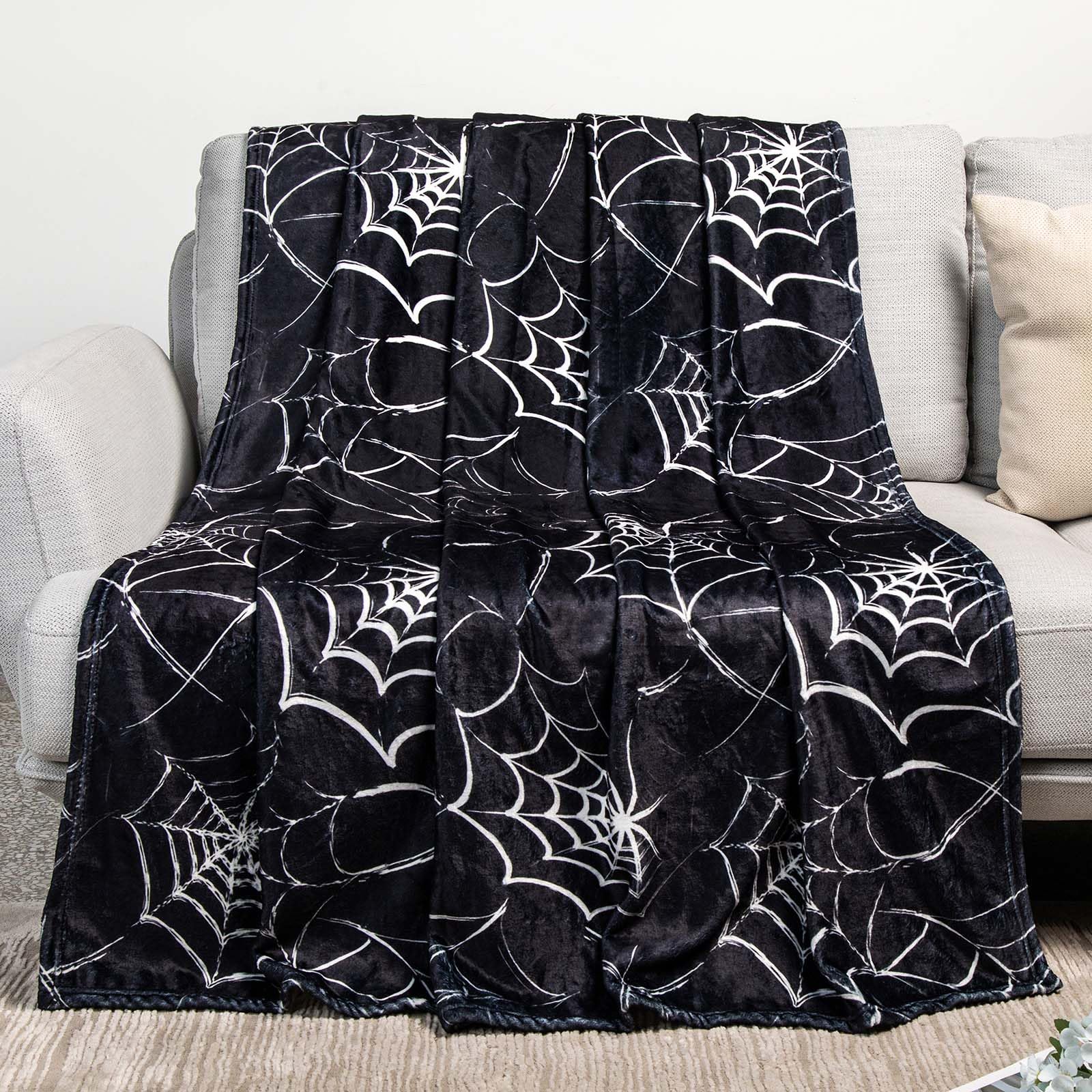 Amazon.com: Artlunar Spider Web Throw Blanket Gothic Black Spooky ...
