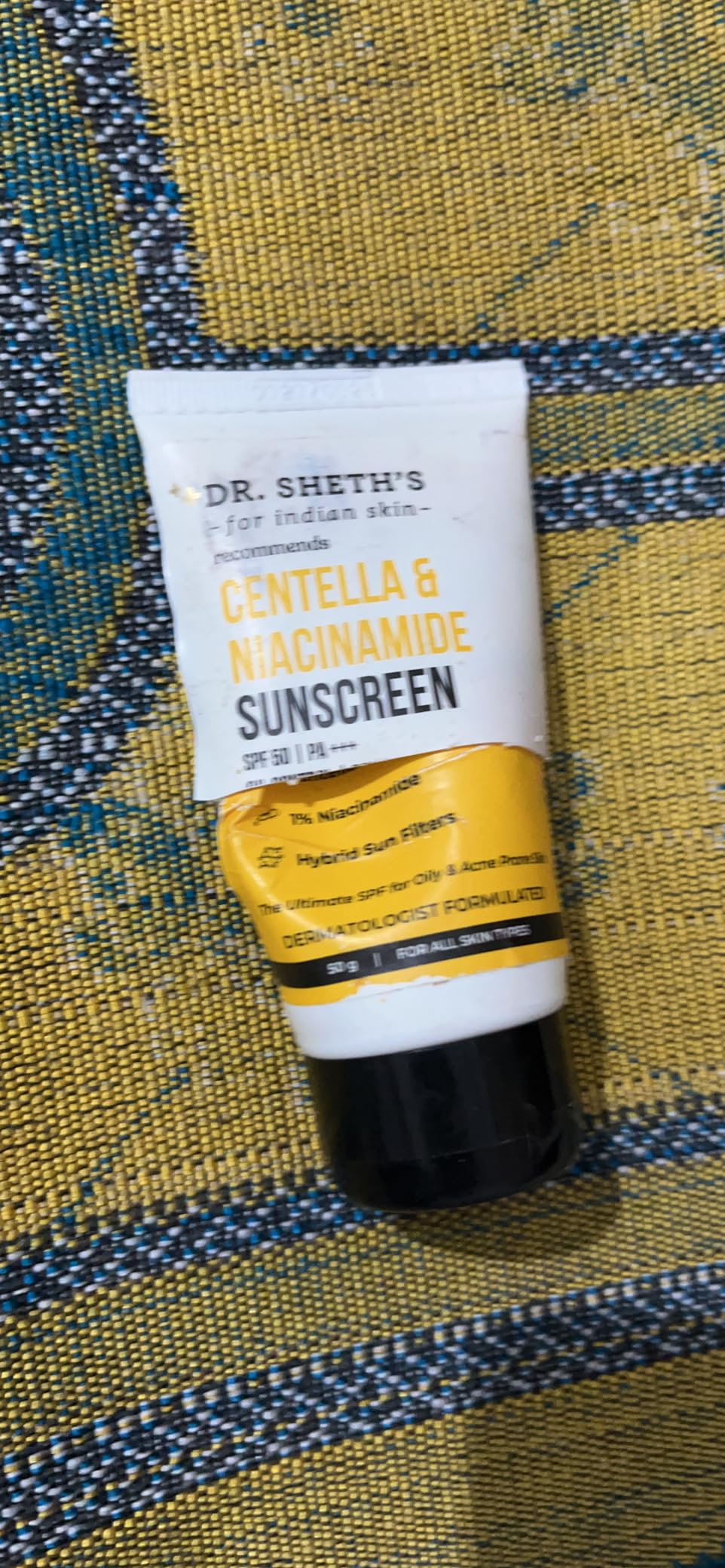 Dr. Sheth's Centella & Niacinamide Sunscreen Spf 50 Pa+++ For Oily ...