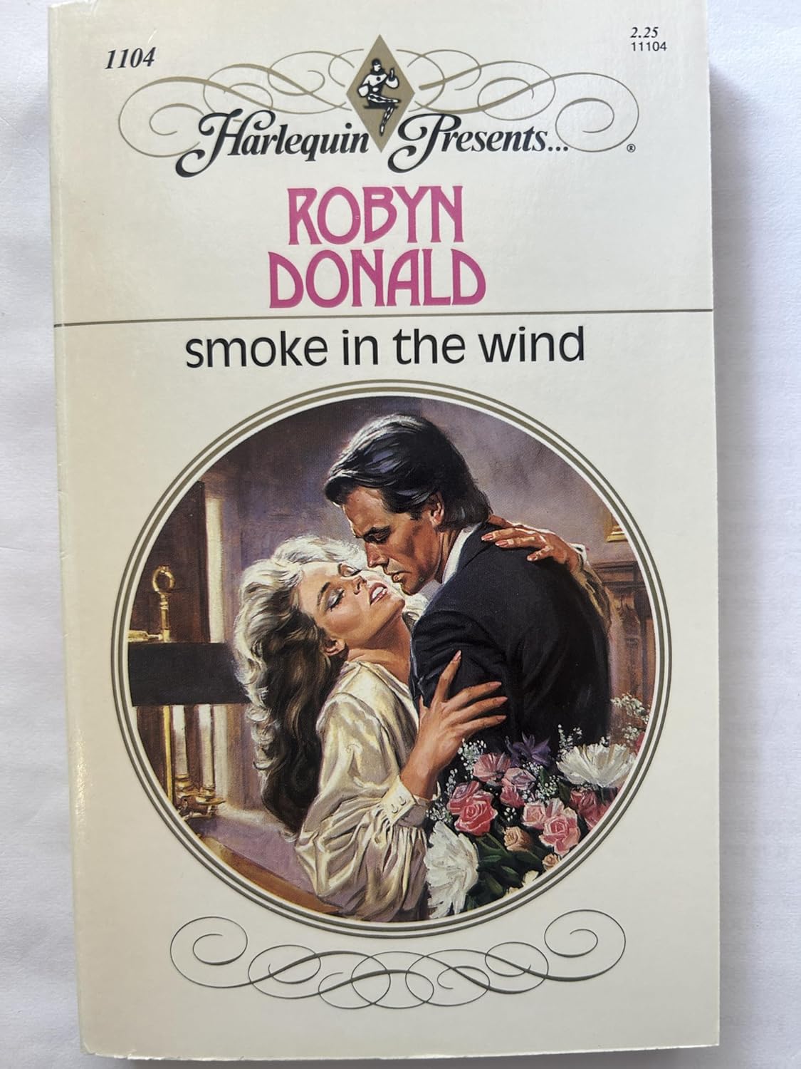 Smoke In The Wind: Robyn Donald: 9780373111046: Amazon.com: Books