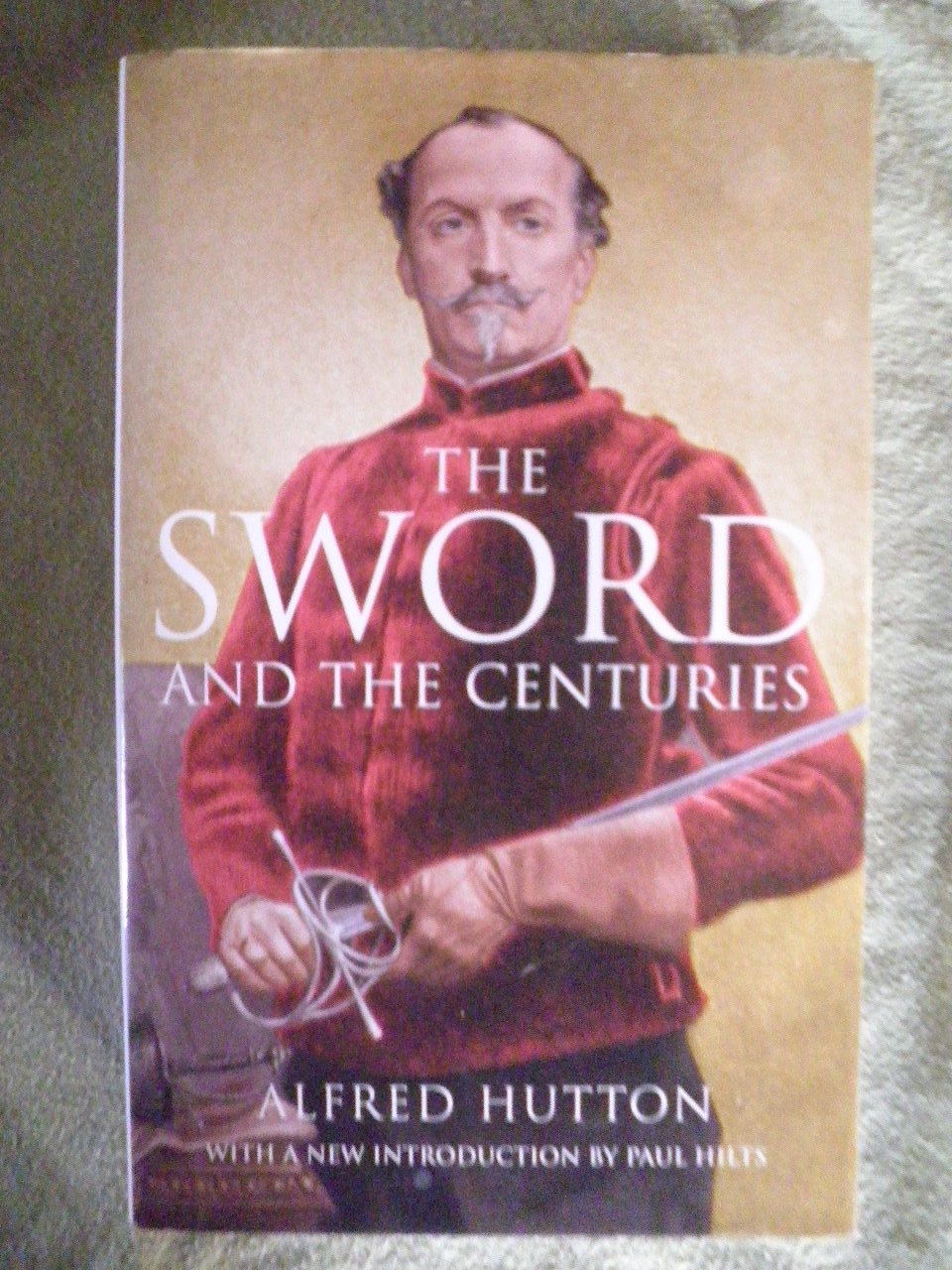 The Sword and the Centuries: Alfred. HUTTON: 9780739432471: Amazon.com ...
