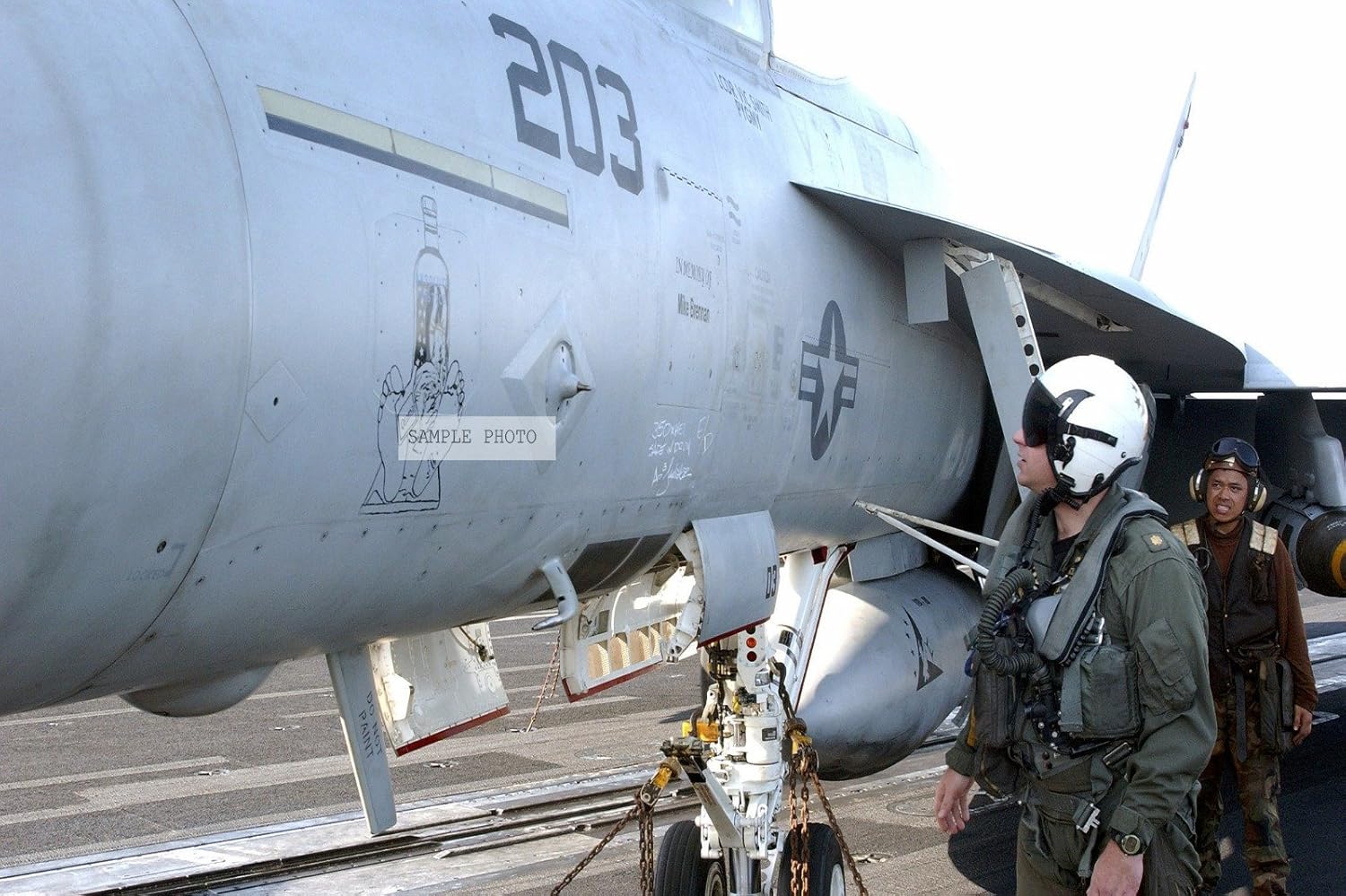 Amazon.com: Photo US Navy (USN) Lieutenant Commander (LCDR) Matt Tysler ...