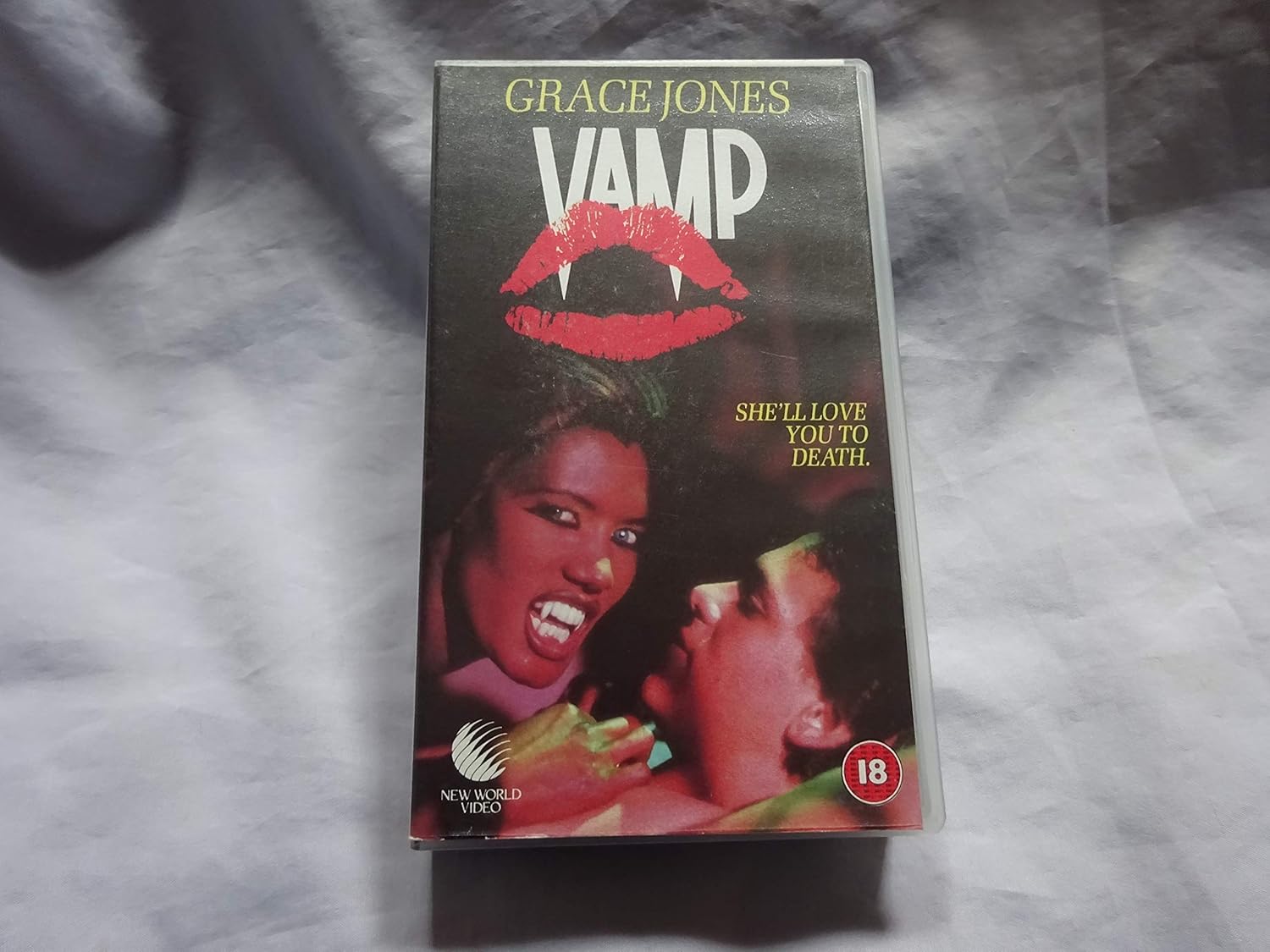 Vamp [VHS]: Amazon.ca: Movies & TV Shows