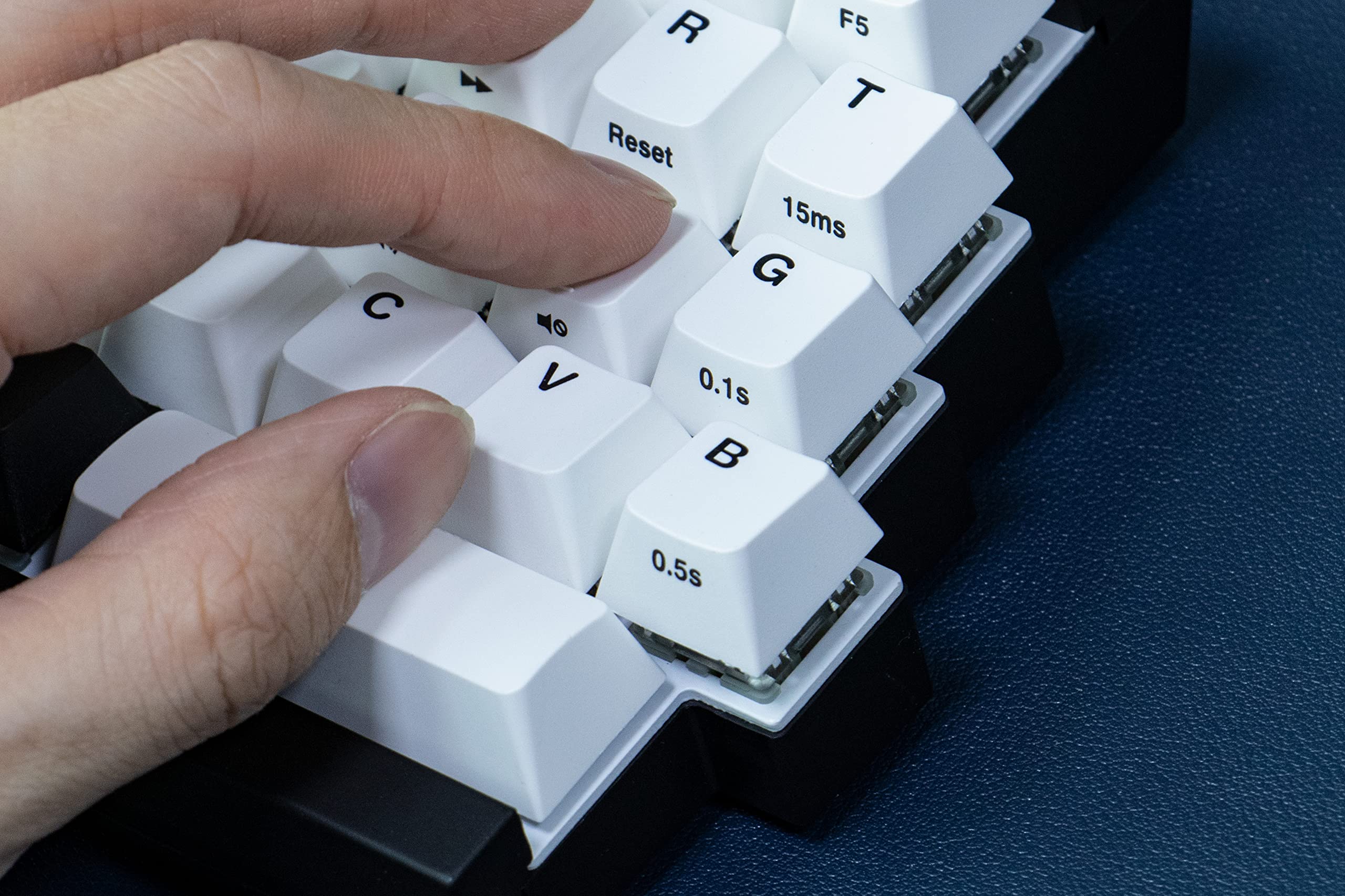 Buy Mistel MD600RGB v3 60% Split Mechanical Keyboard, Two Tone PBT ...