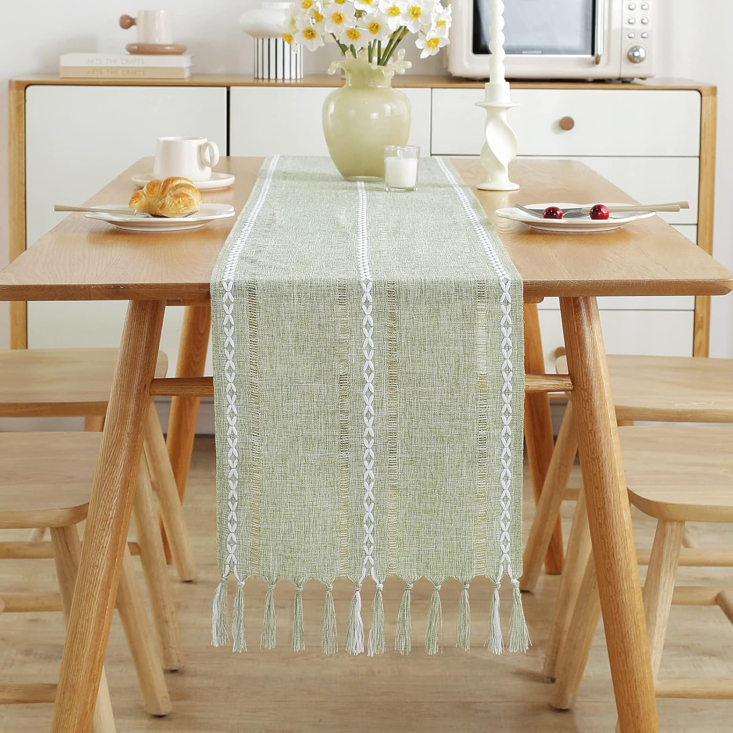 Amazon.com: JIALE Table Runner, Rustic Farmhouse Table Runners with ...