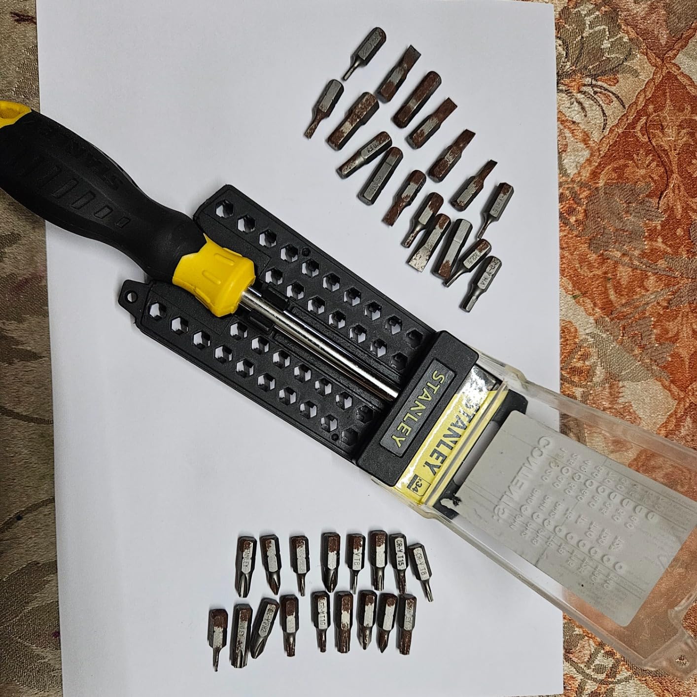 Stanley STHT070885 Multibit Screwdriver Set, 22.8x 7.6x 5cm (34 Pieces ...
