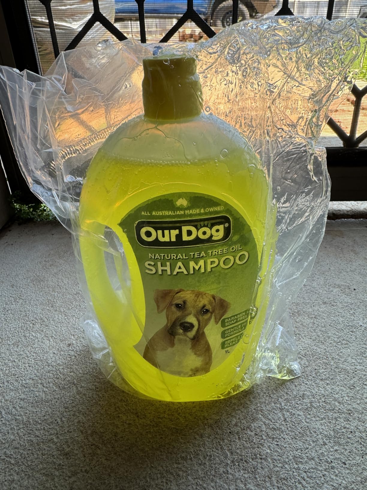 Our Dog Tea Tree Oil Dog Shampoo 1 Litre : Amazon.com.au: Sports ...