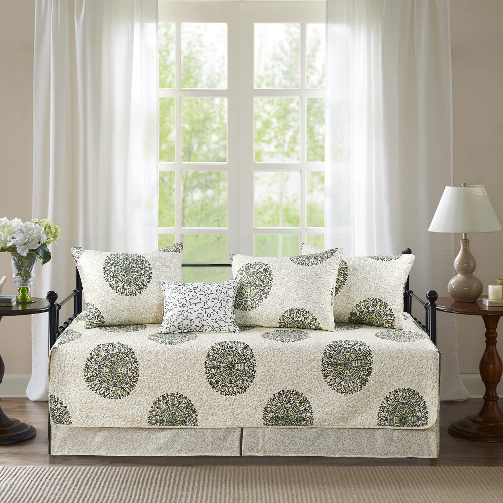 Amazon.com: HESTIN 6 Piece Daybed Cover Set - Double Sided Quilting ...