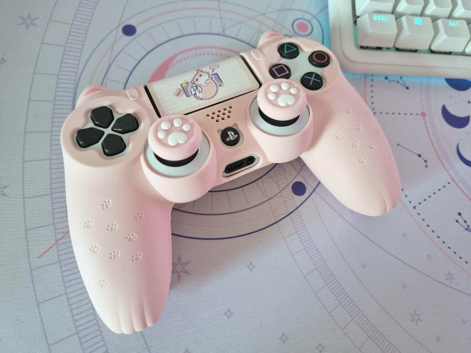 GeekShare Cat Paw PS4 Controller Skin, Anti-Slip Silicone Controller ...