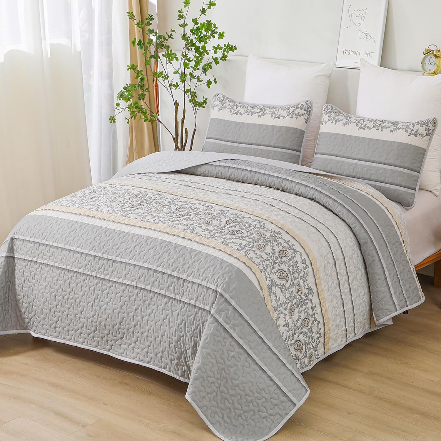 Amazon.com: Anibedding Grey Quilt Set King Size 3 Pieces Paisley ...