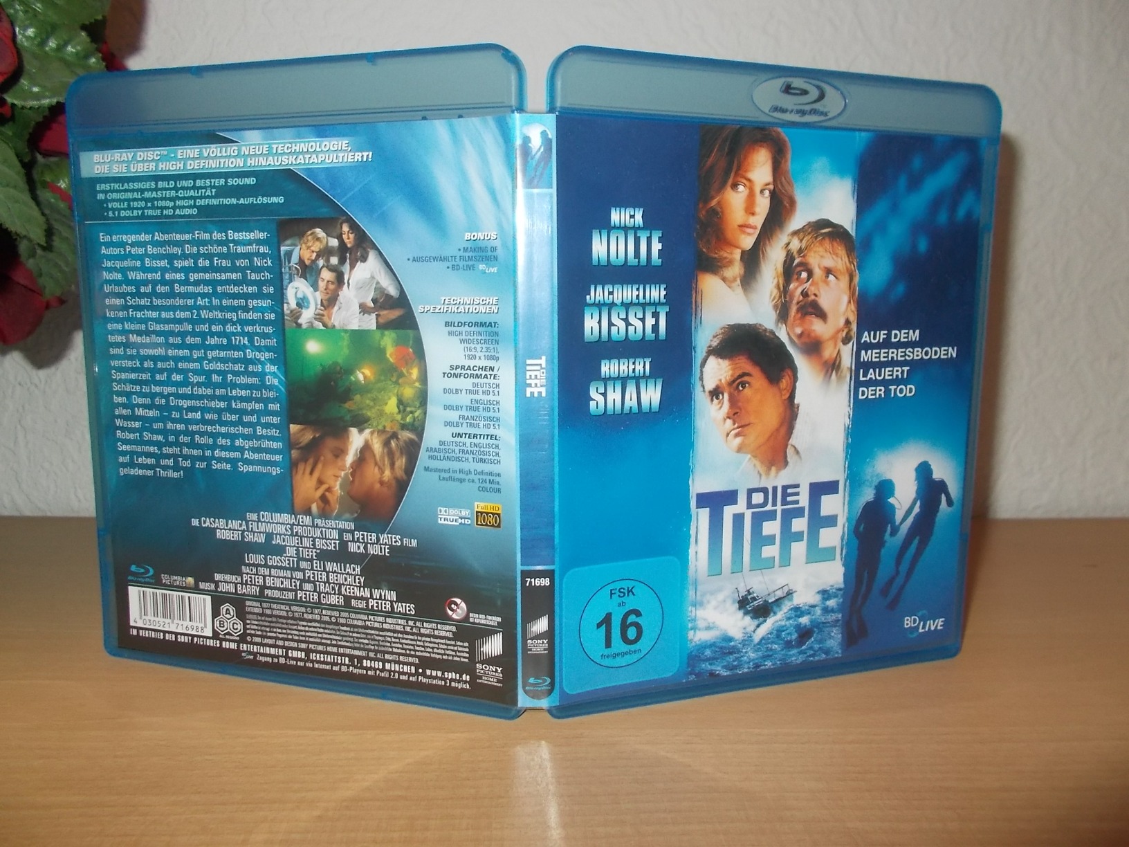 Die Tiefe (Blu-ray): Amazon.de: Nick Nolte, Jacqueline Bisset, Robert ...