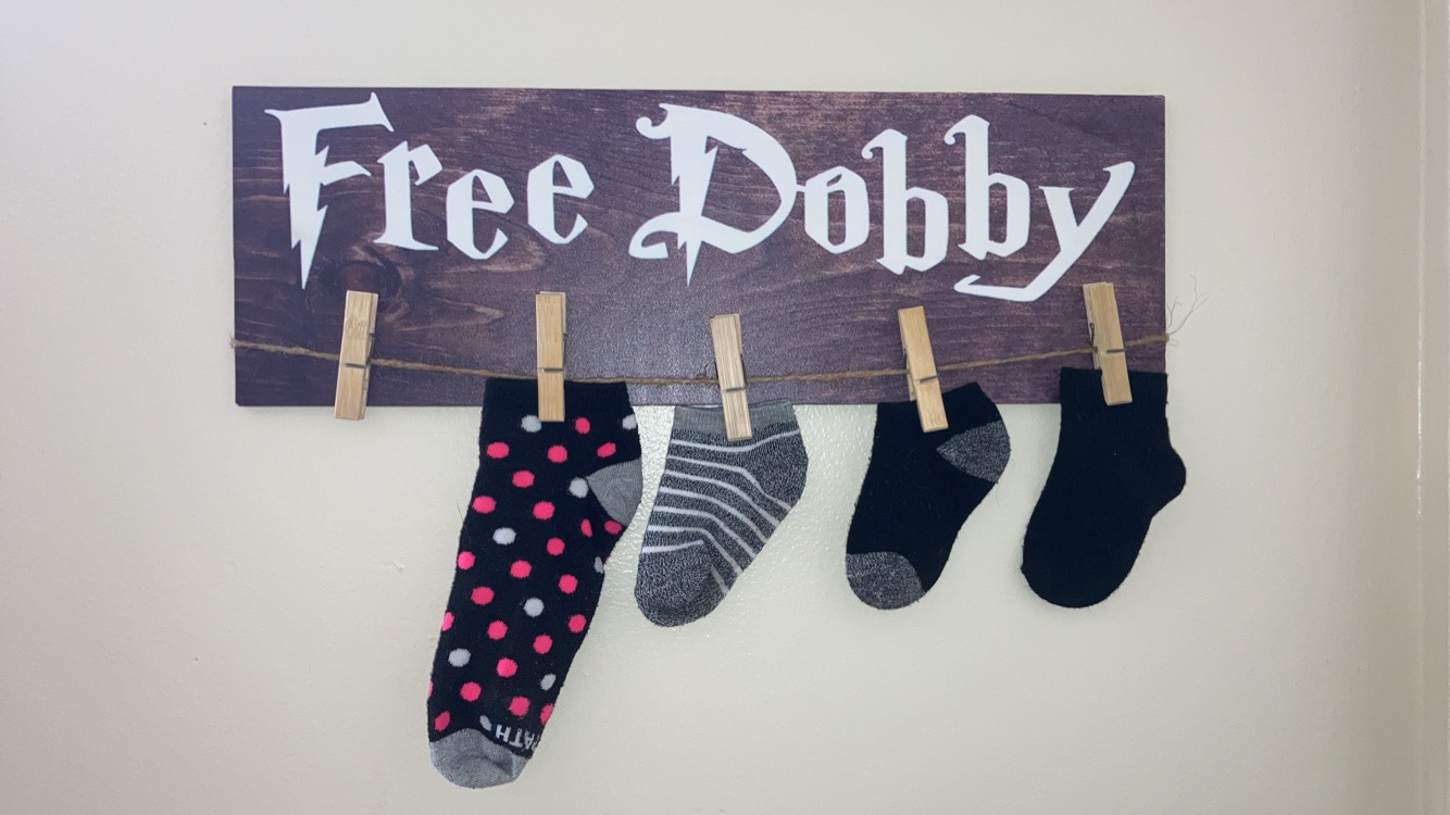Amazon.com: CELYCASY Free Dobby Laundry Room Sign/Potter Sign/Lost Sock ...