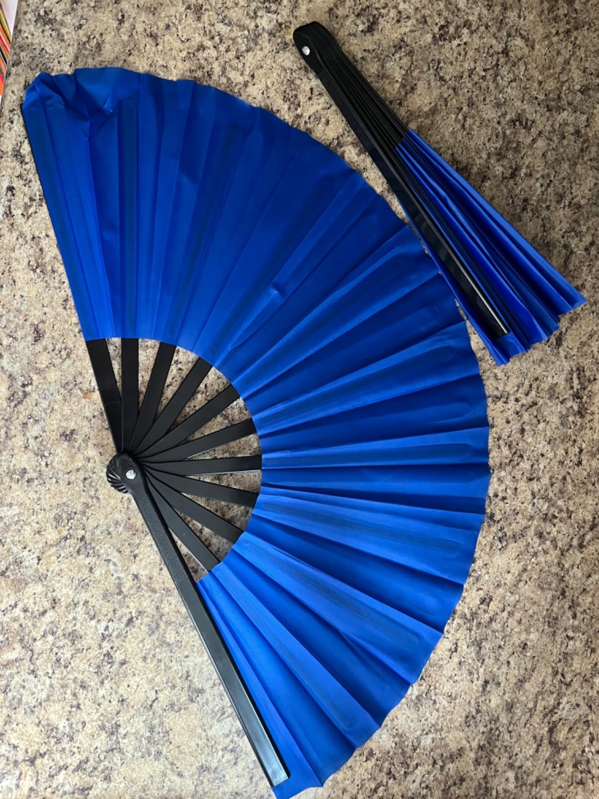 Amazon.com: TUYUU 2 Pack Folding Fan,Blue Hand Fans,Large Folding Hand ...