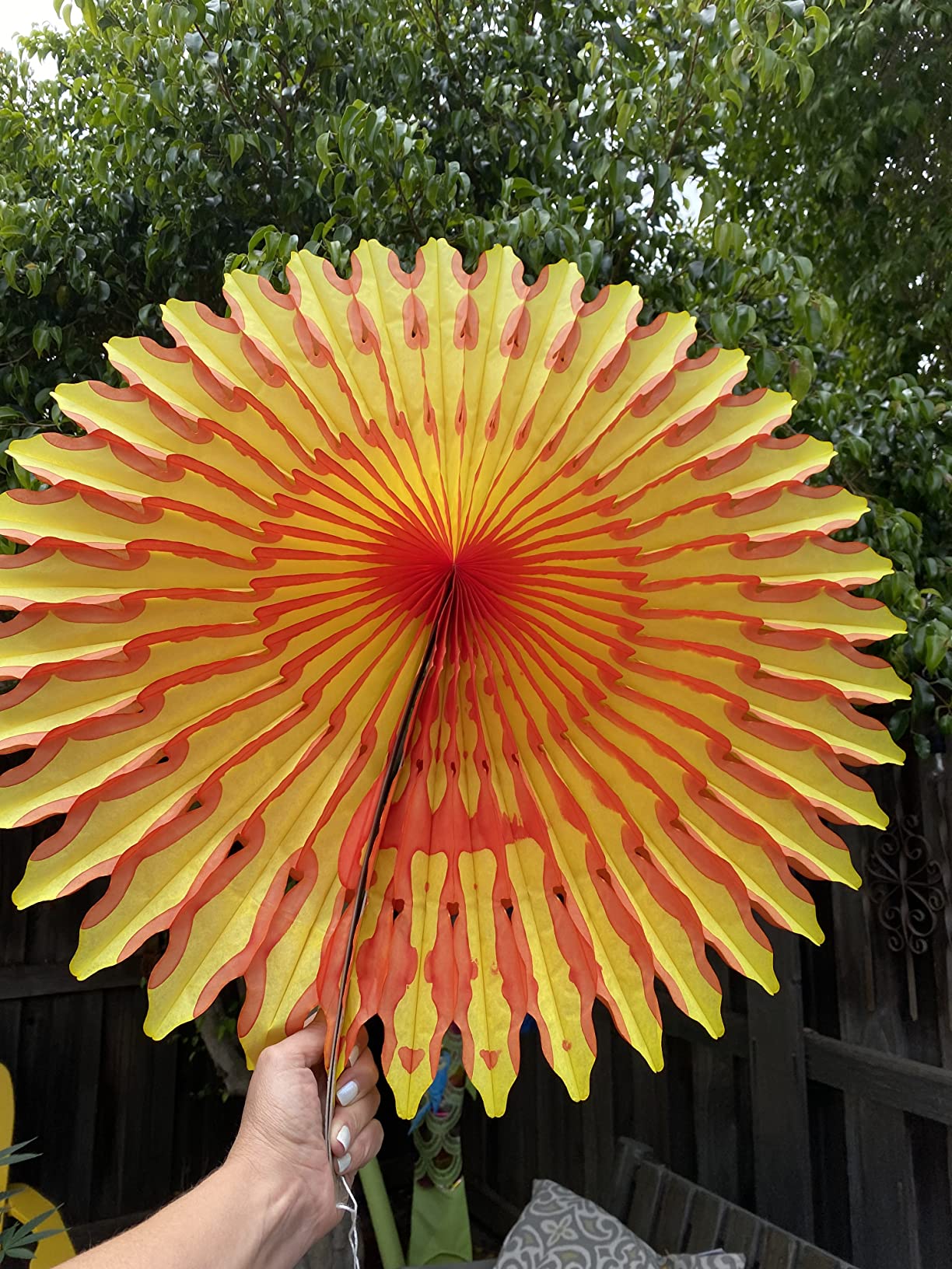 Amazon.com: Summer Sun Themed Extra-Large 27 Inch Tissue Paper Sunburst ...