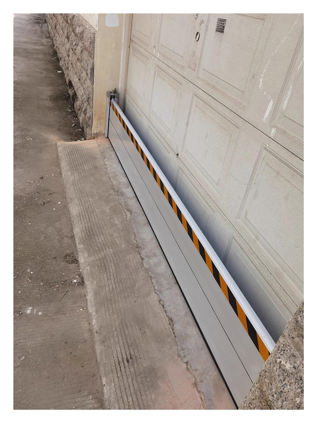 Amazon.com : 1.3ft High Garage Door Flood Barrier Threshold Kit ...