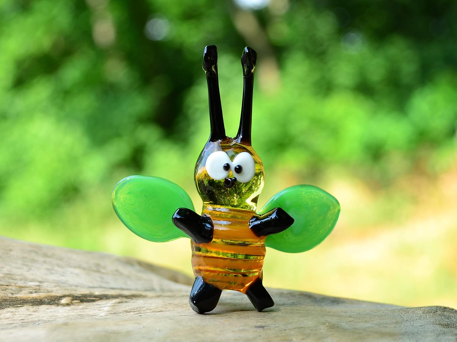 Amazon.com: Glass Bee Figurines Collectible Bee Miniature Clear Glass ...