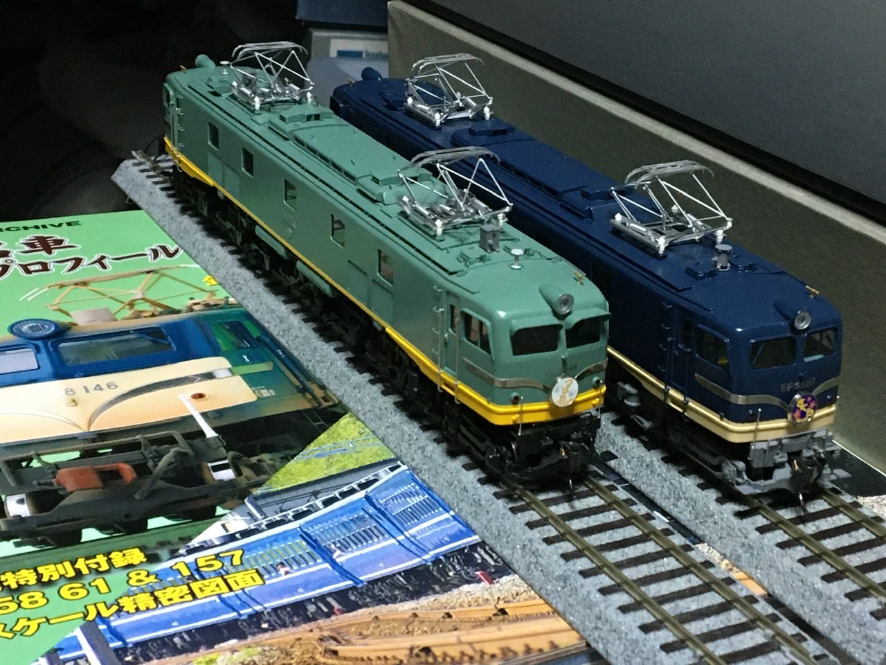 Amazon.co.jp: 鉄道名車モデル&プロフィールEF58 (NEKO MOOK 1434 NEKO HOBBY MOOK) : 本