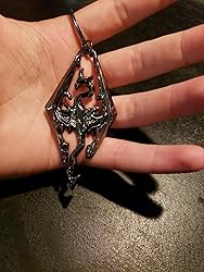 Amazon.com: The Elder Scrolls V: Skyrim Dragon Key Chain : Clothing ...
