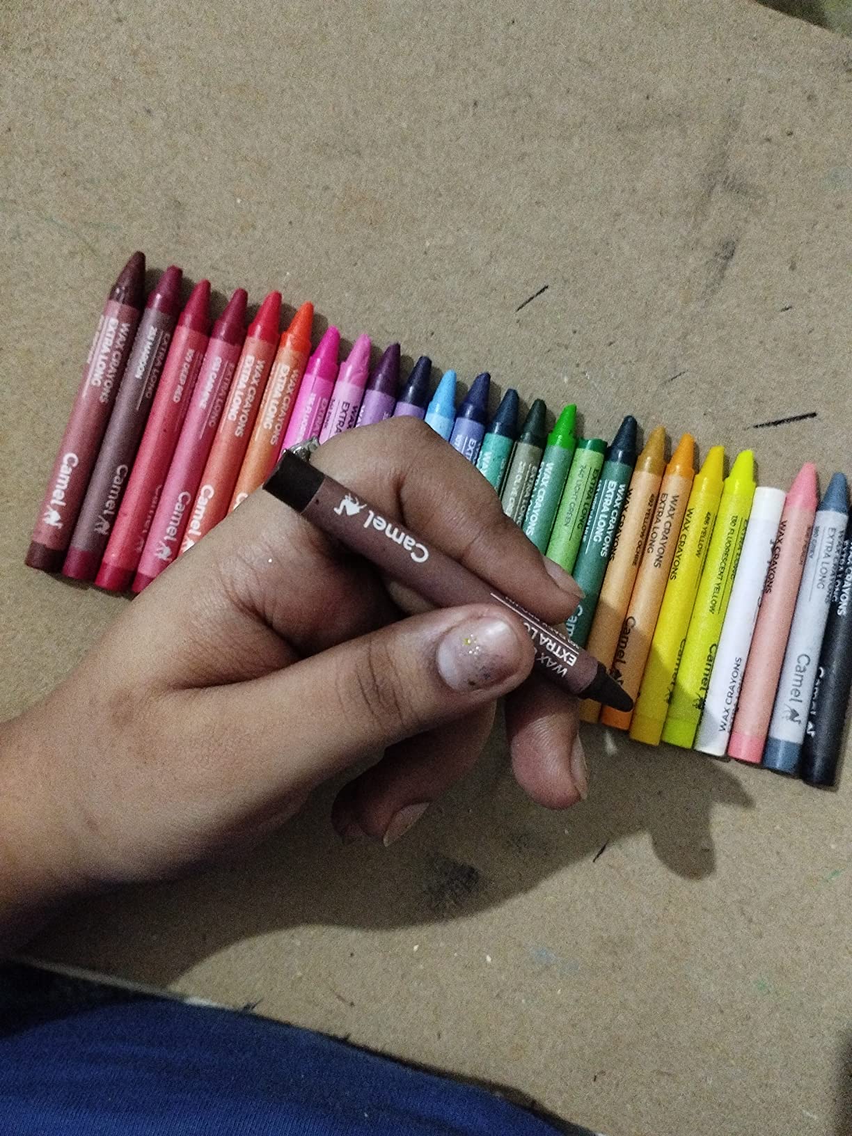Camel Camlin Kokuyo Extra Long Wax Crayons - 24 Shades : Amazon.in ...