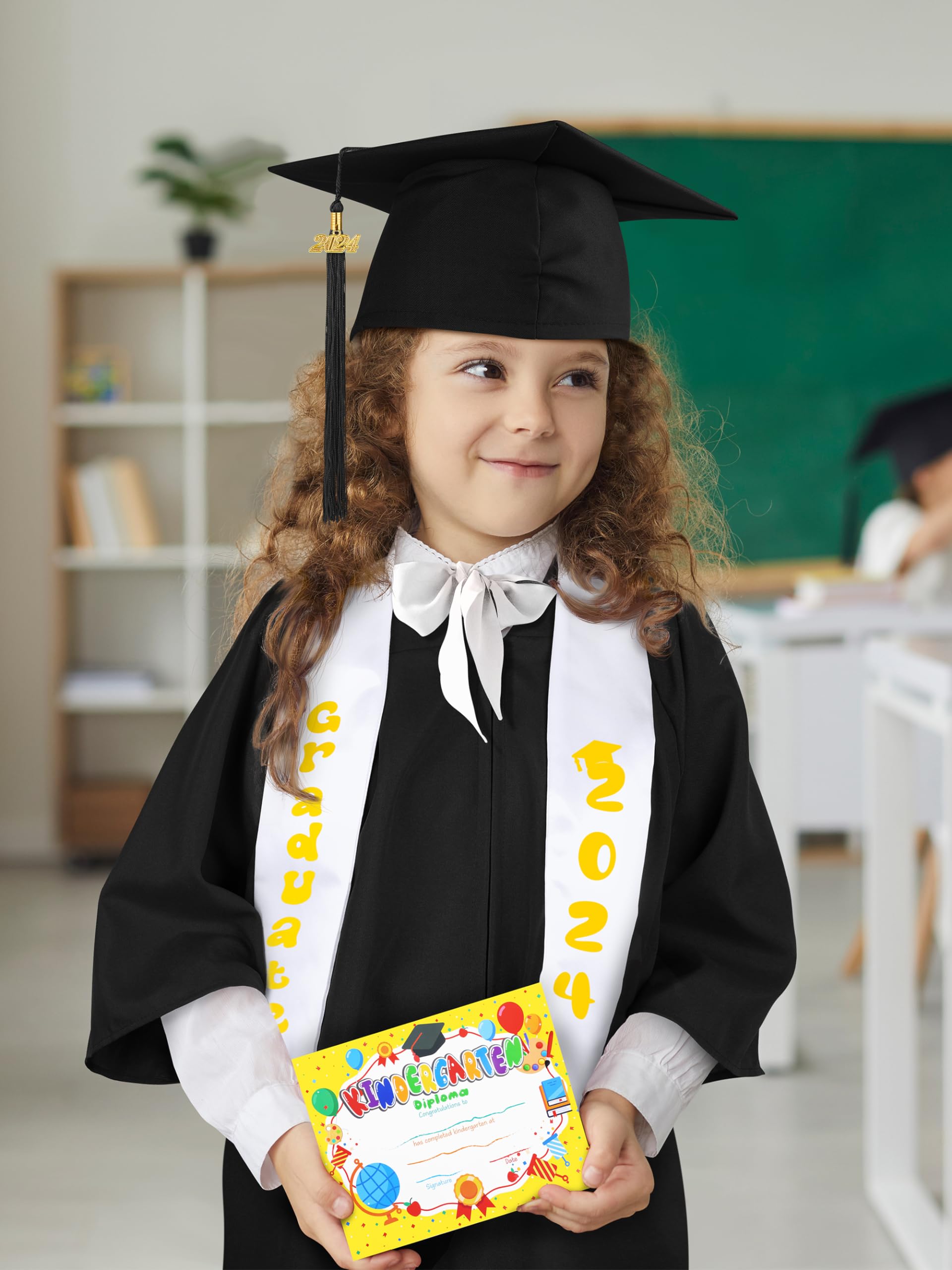 Snapklik.com : SOMSOC Matte Preschool Kindergarten Graduation Gown Cap ...