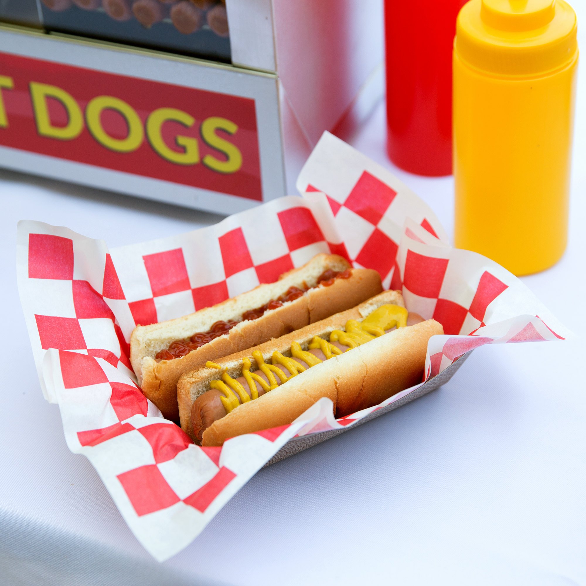 Snapklik.com : Checkered Deli Basket Liner